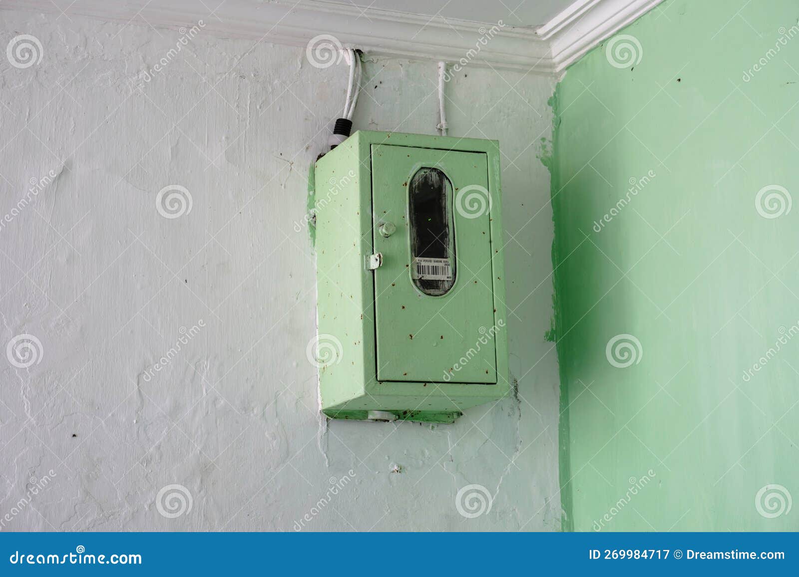 Power Meter with Yellow Box Stock Image - Image of cover, yellow: 269984717