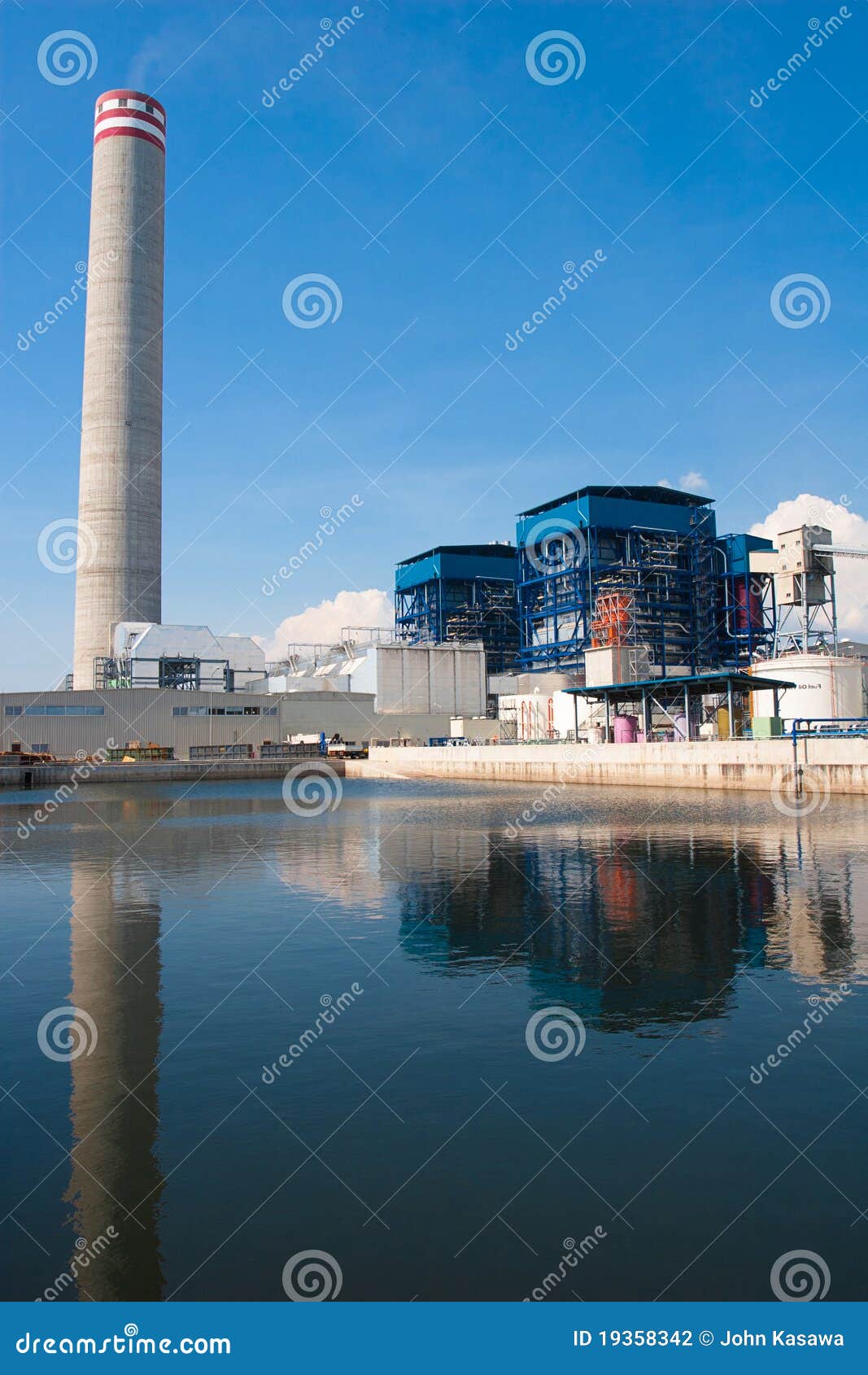 Power Generator Plant in the Industrial Estate Stock Photo - Image of ...
