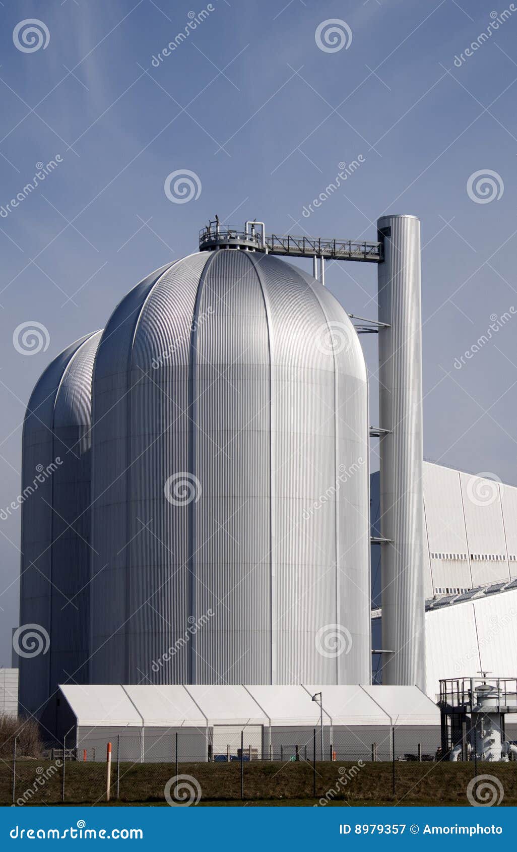 Power plant cylinder stock image. Image of dioxide, refinery - 8979357