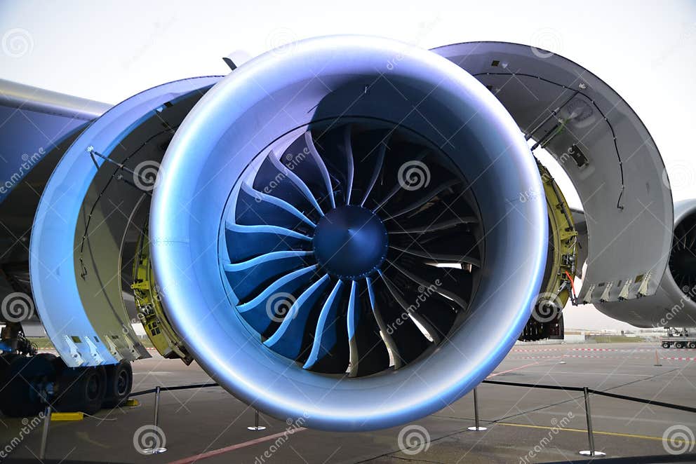 Power Plant stock image. Image of squeeze, plant, aero - 31306845