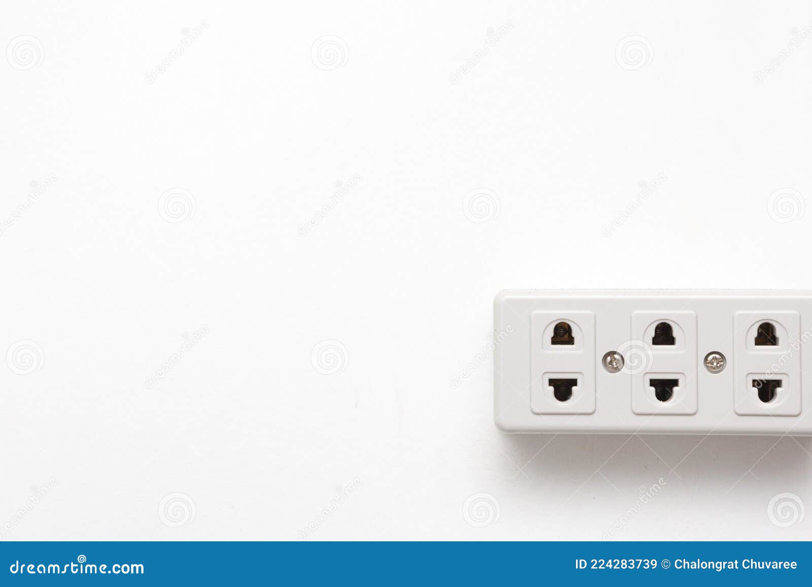 Dvi-d Socket Of White Adapter For Blue Vga Socket Monitor Cord Behind ...