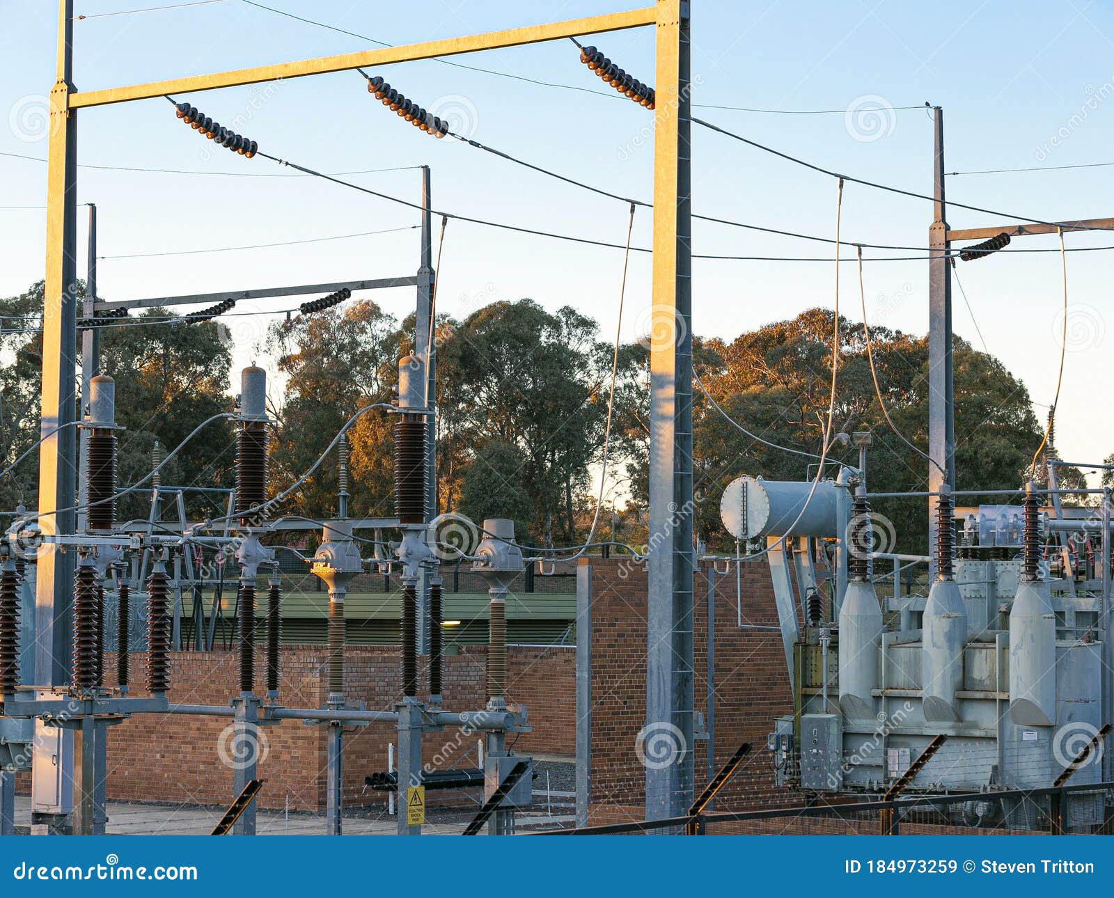 Cylindrical Transformer Royalty-Free Stock Photography | CartoonDealer ...