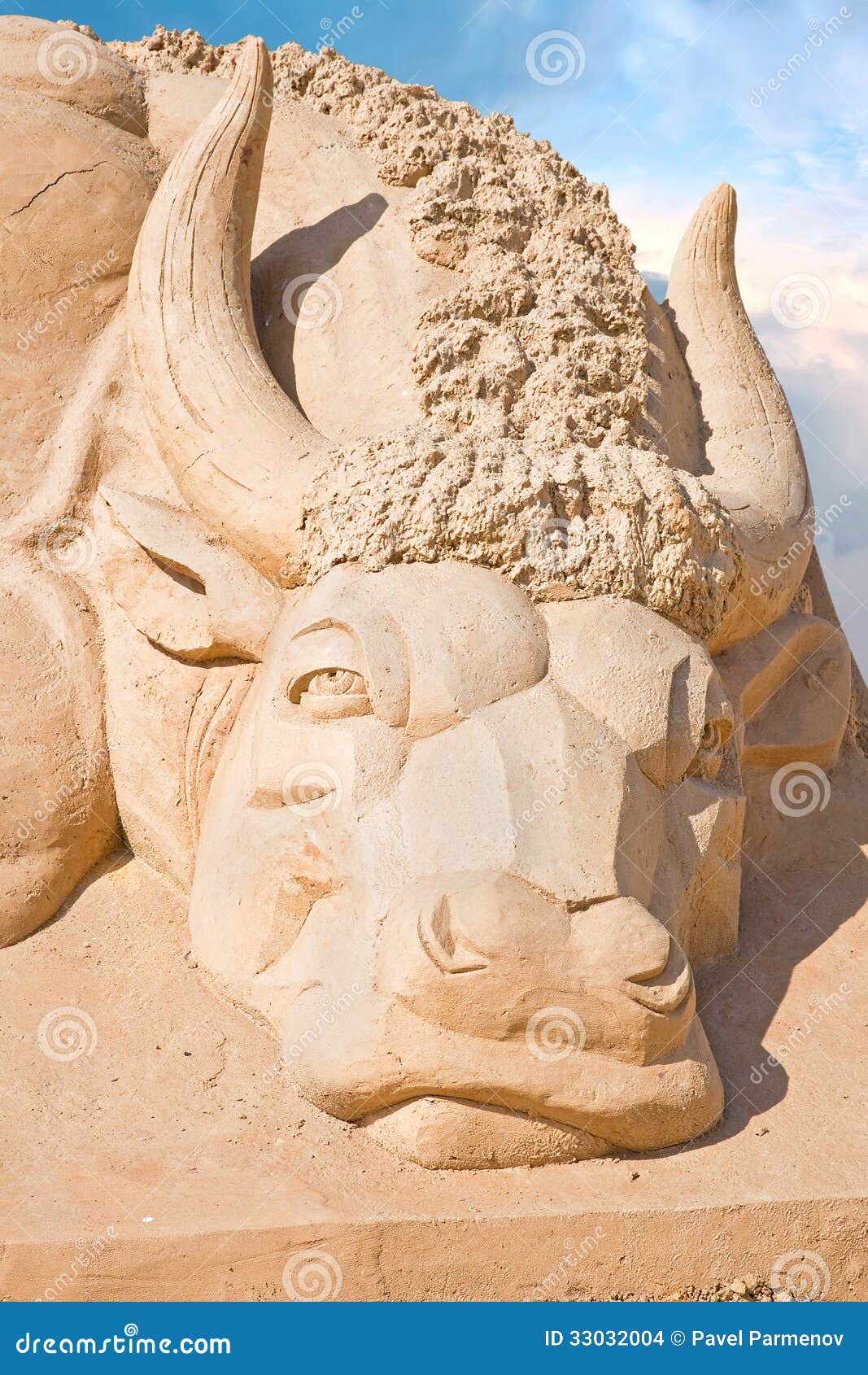 Powerful bull stock photo. Image of mixture, horn, design - 33032004