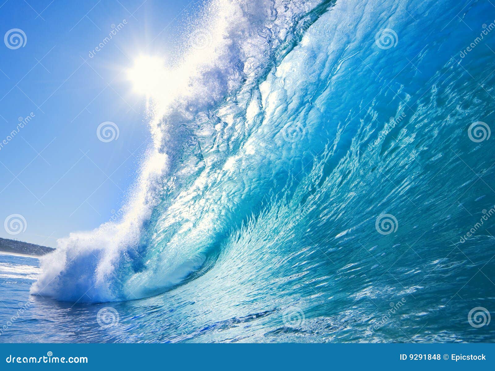 Powerful Crashing Surfing Wave Stock Photo - Image of summer, blue: 9291848