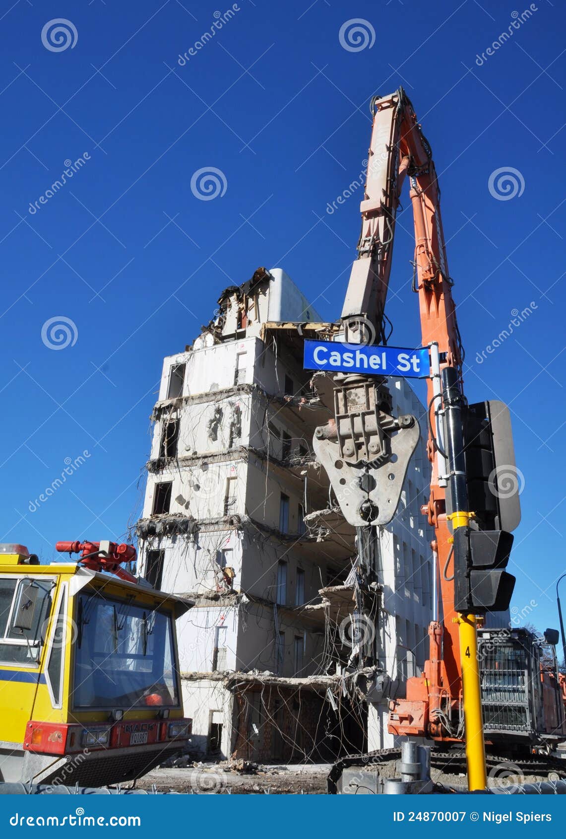 Powerful Equipment for Christchurch Demolition Editorial Photography ...