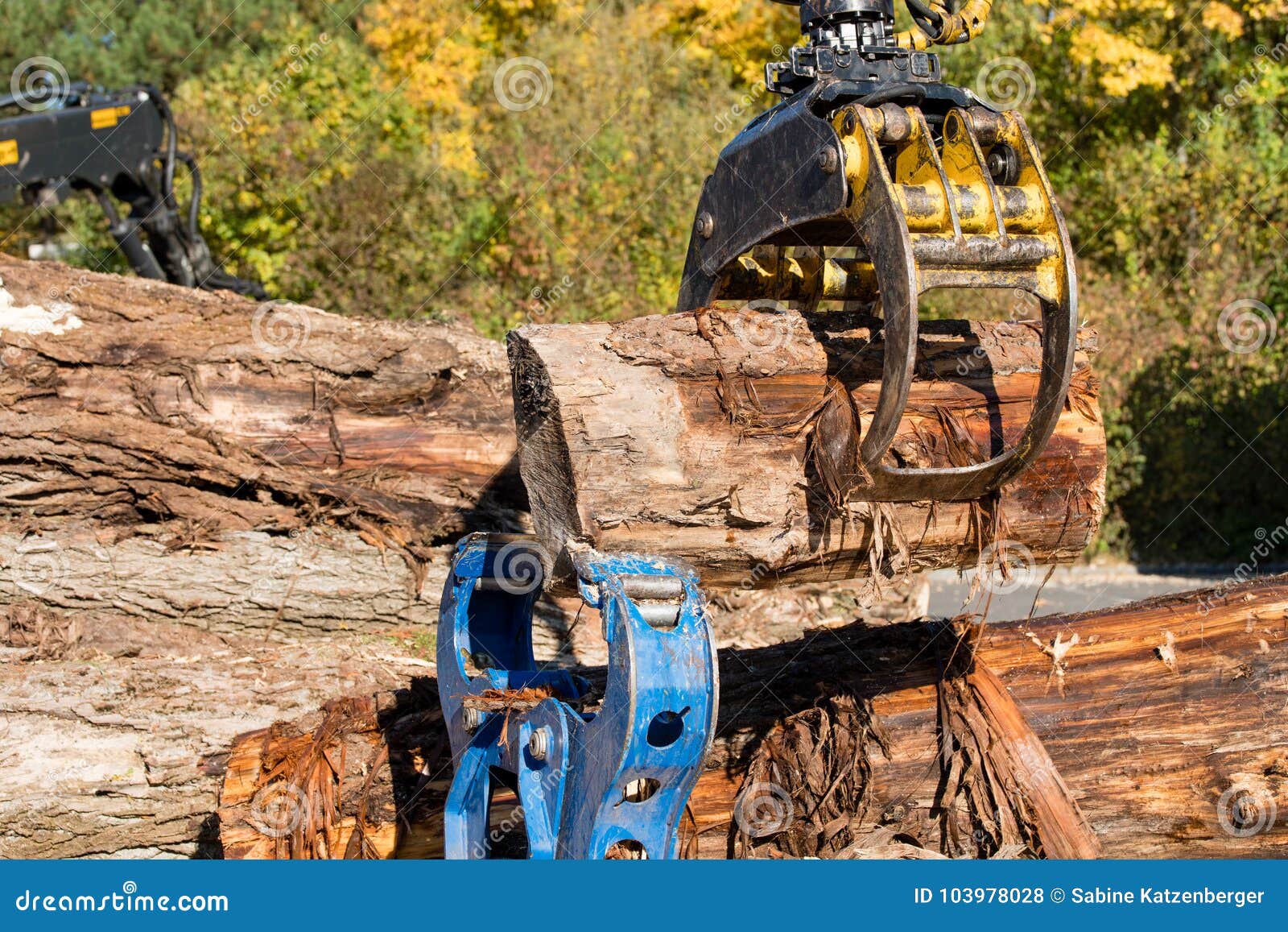 Hydraulic Log Splitting Machine Attached To A Tractor The Machine Is ...