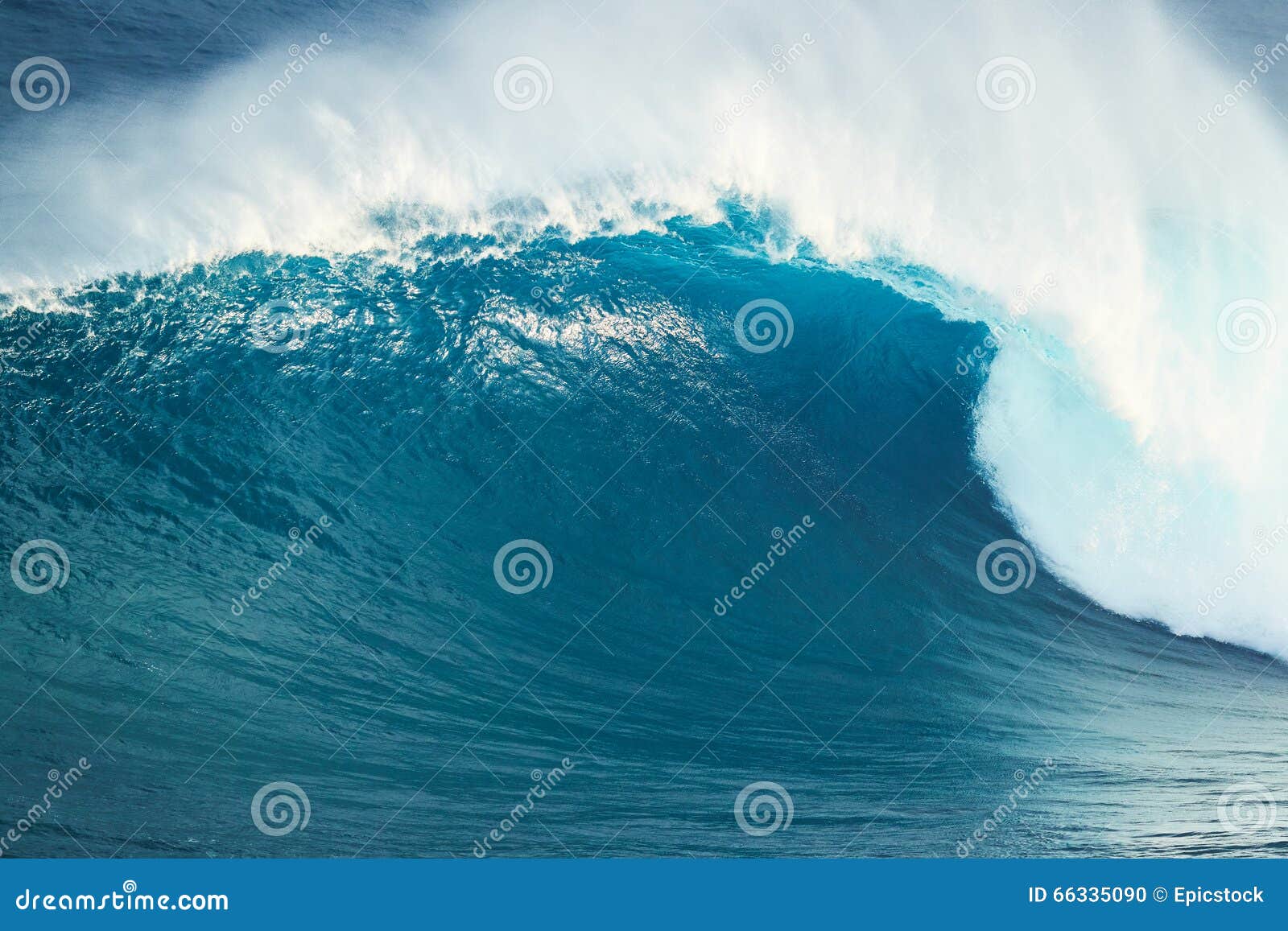 Powerful Ocean Wave stock photo. Image of outdoor, shorebreak - 66335090
