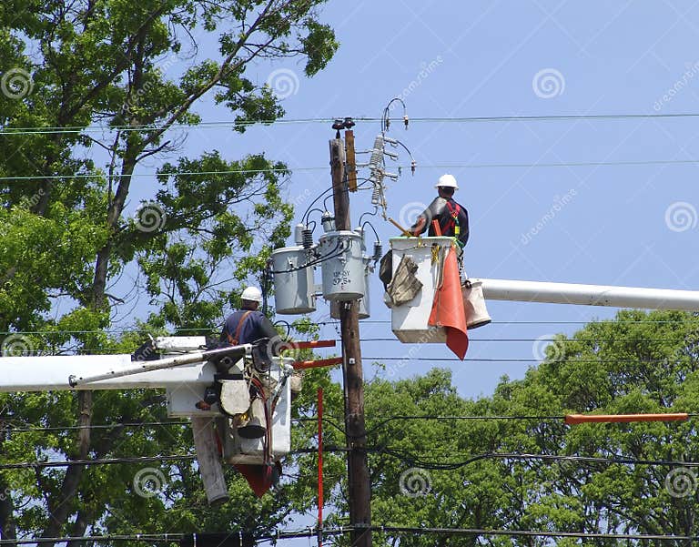Powerline Maintenance stock image. Image of lift, cable, construction ...