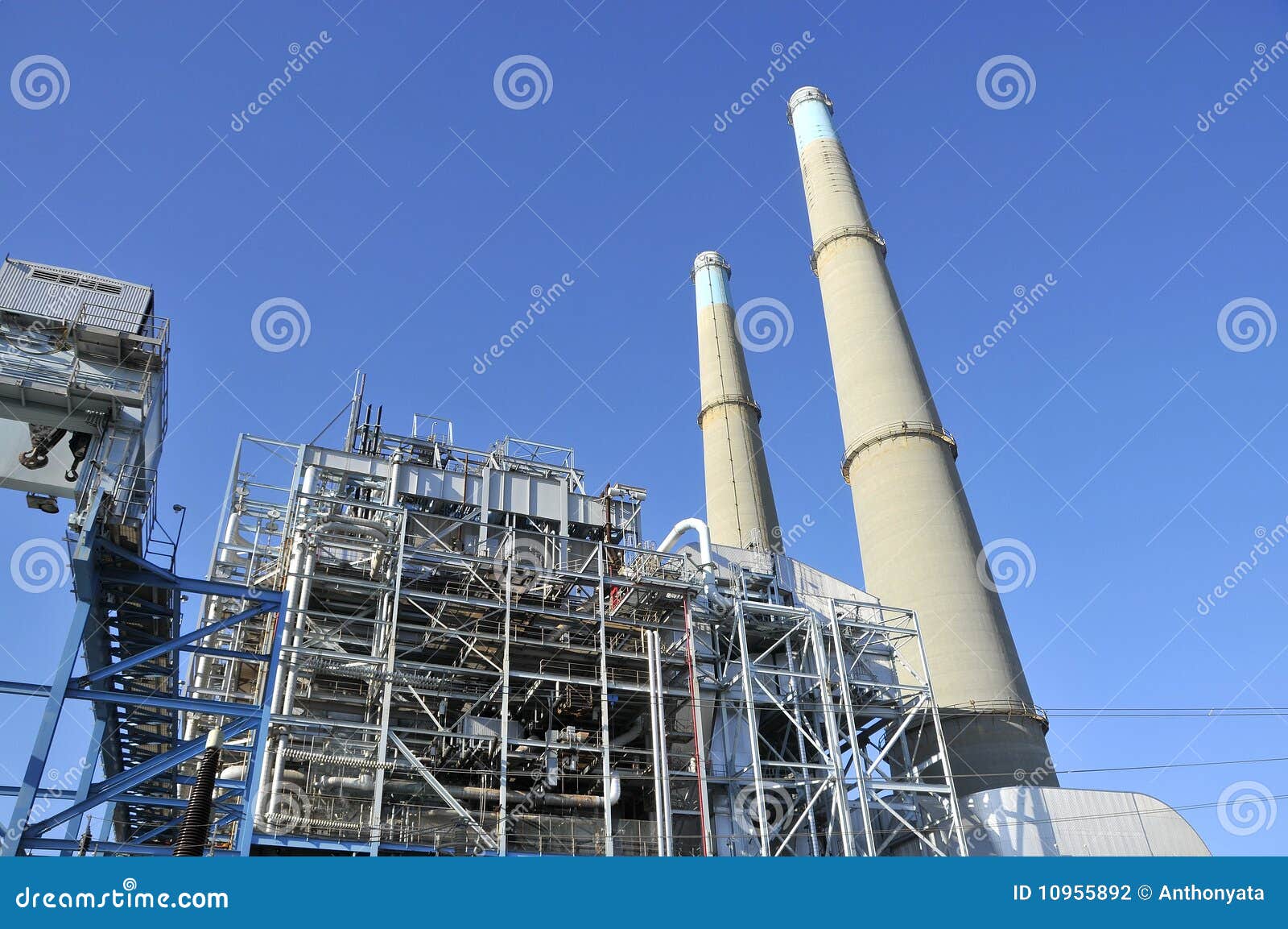 Powerplant Producing Electricity Stock Photo - Image of engineering ...