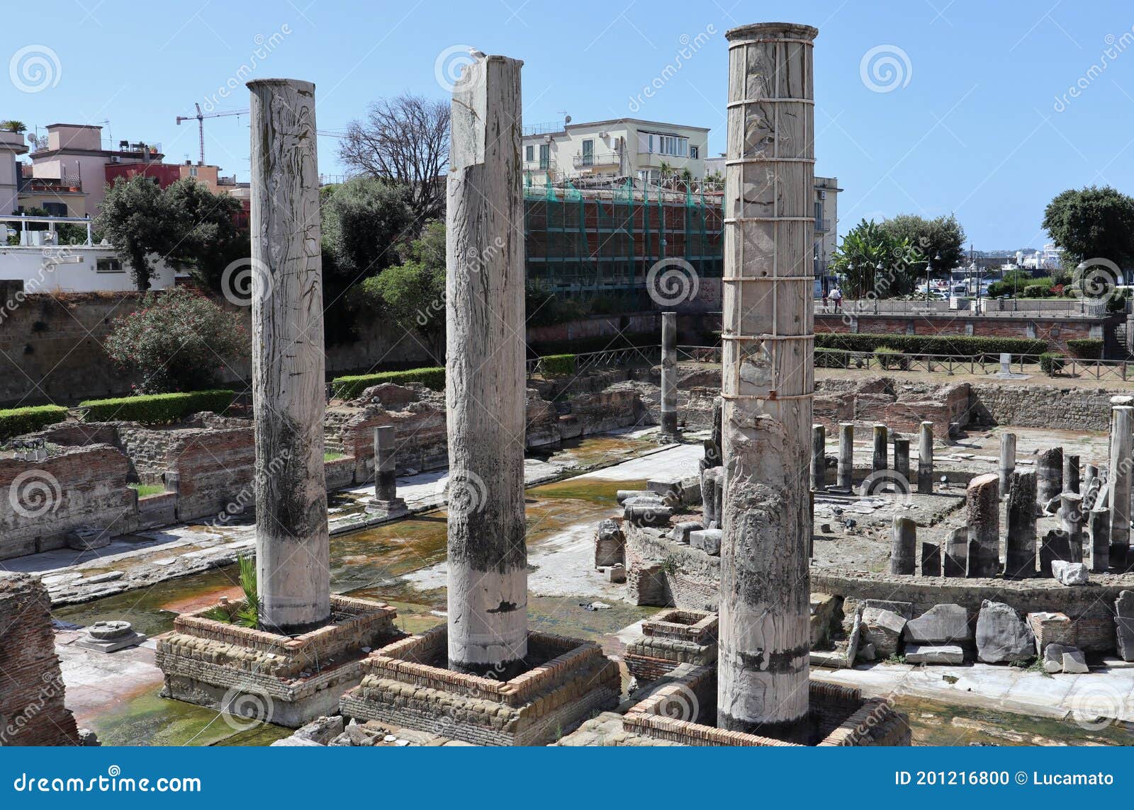 Pozzuoli - Colonne Del Tempio Di Serapide Stock Photo - Image of ...