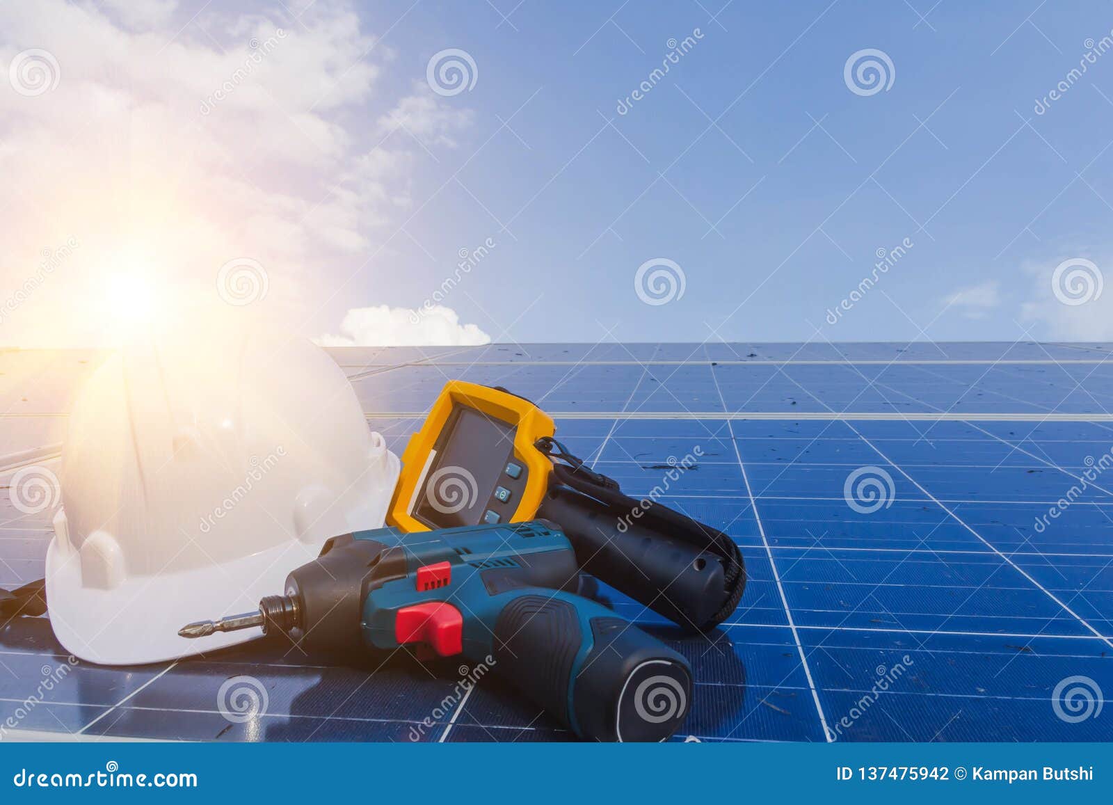 Maintenance Solar Power, Engineer Working, Operation And Maintenance In ...