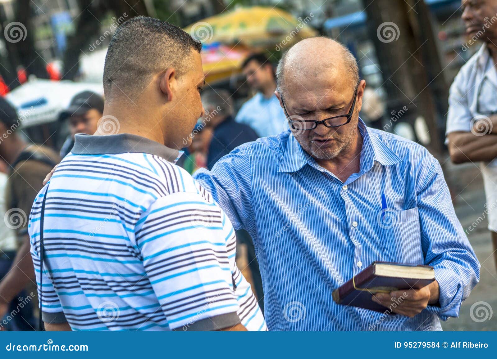 Prédicateur évangélique image stock éditorial. Image of accessibilité ...
