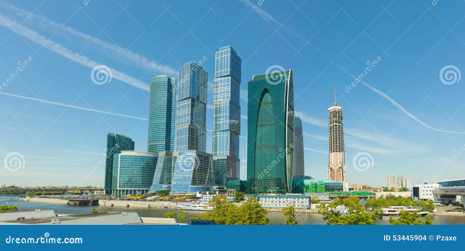 Prédios Modernos Em Moscou Central, Rússia Foto de Stock - Imagem de ...