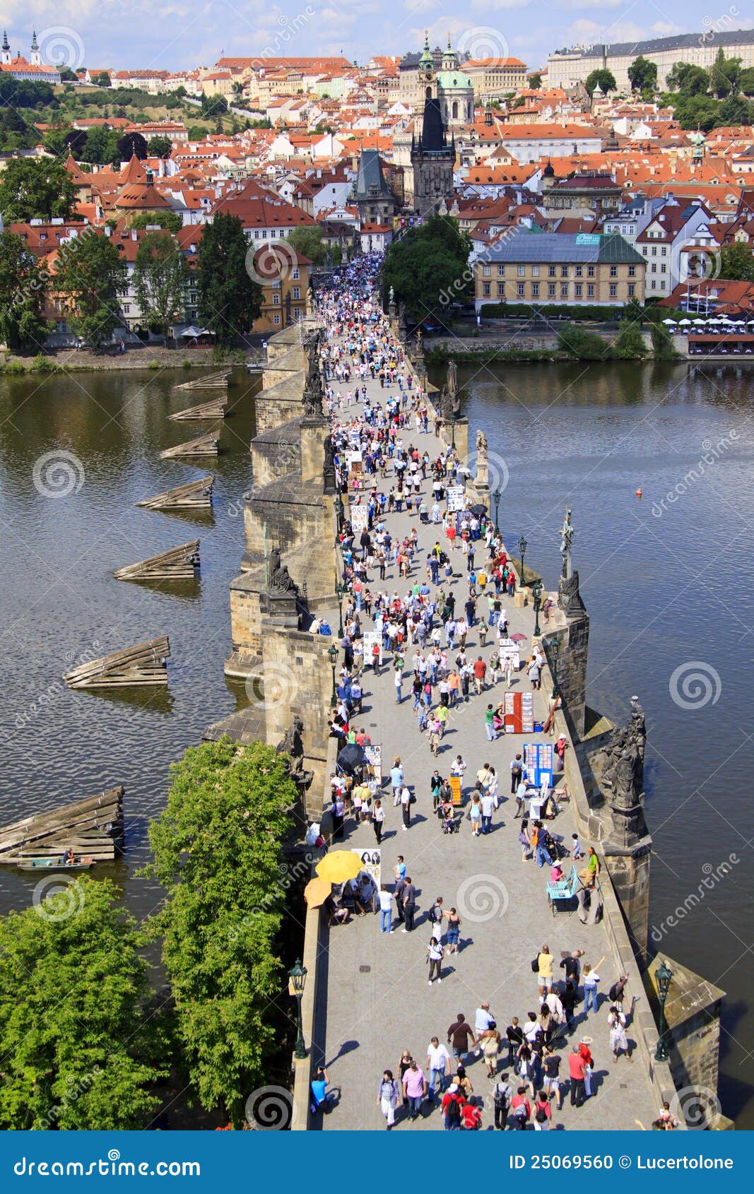 Praag, de brug van Charles redactionele afbeelding. Image of meest ...
