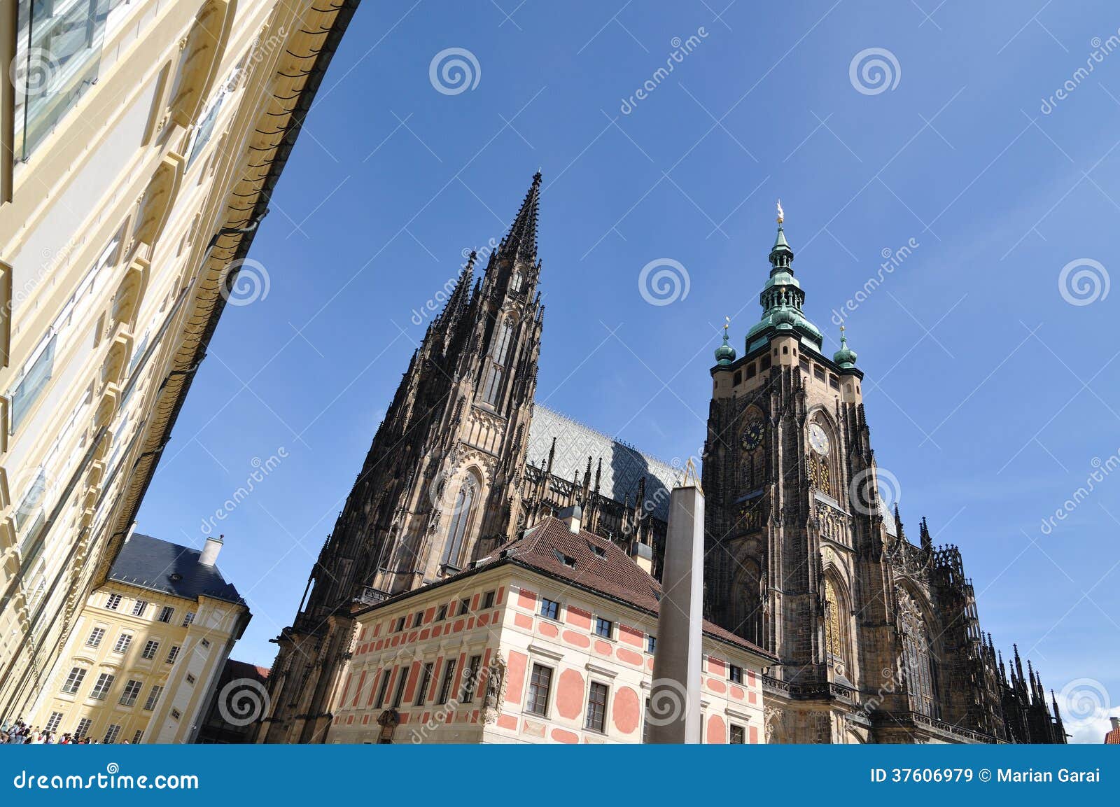 Praag St. Vitus Cathedral stock afbeelding. Image of praag - 37606979