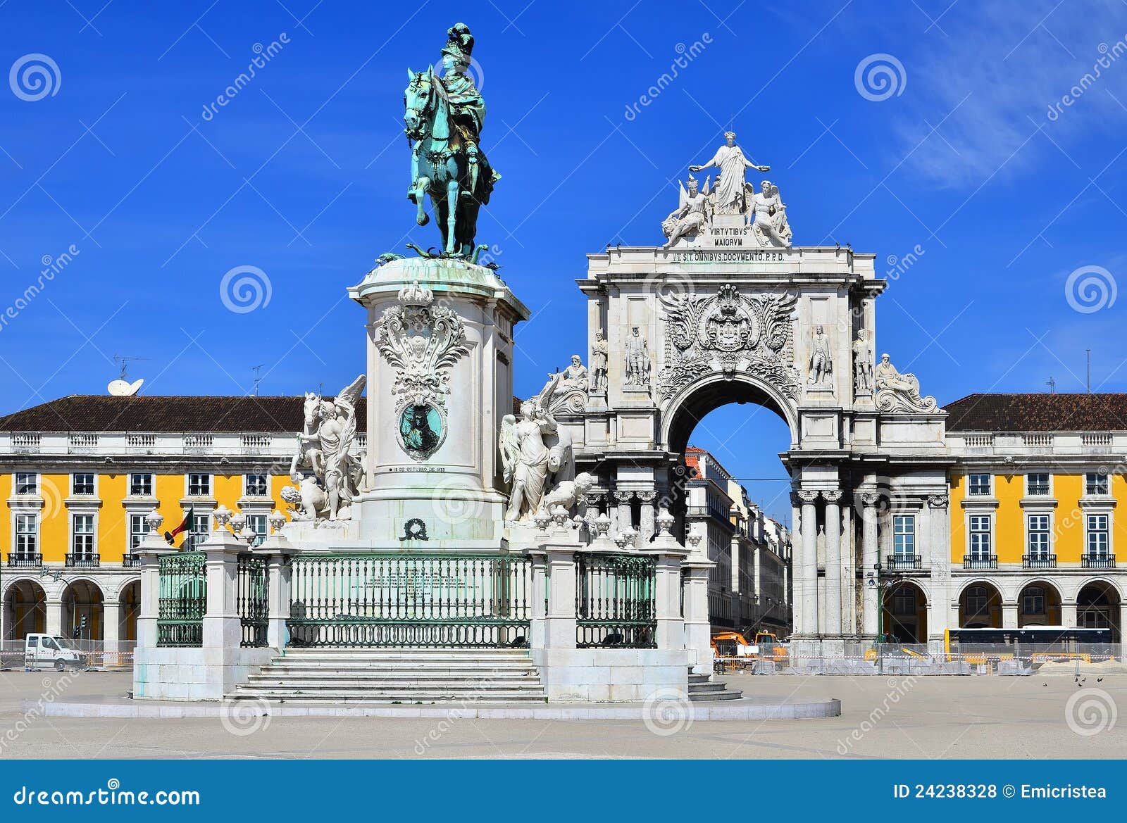 Praca Do Comercio, Lisbon, Portugal Stock Photo - Image of square ...