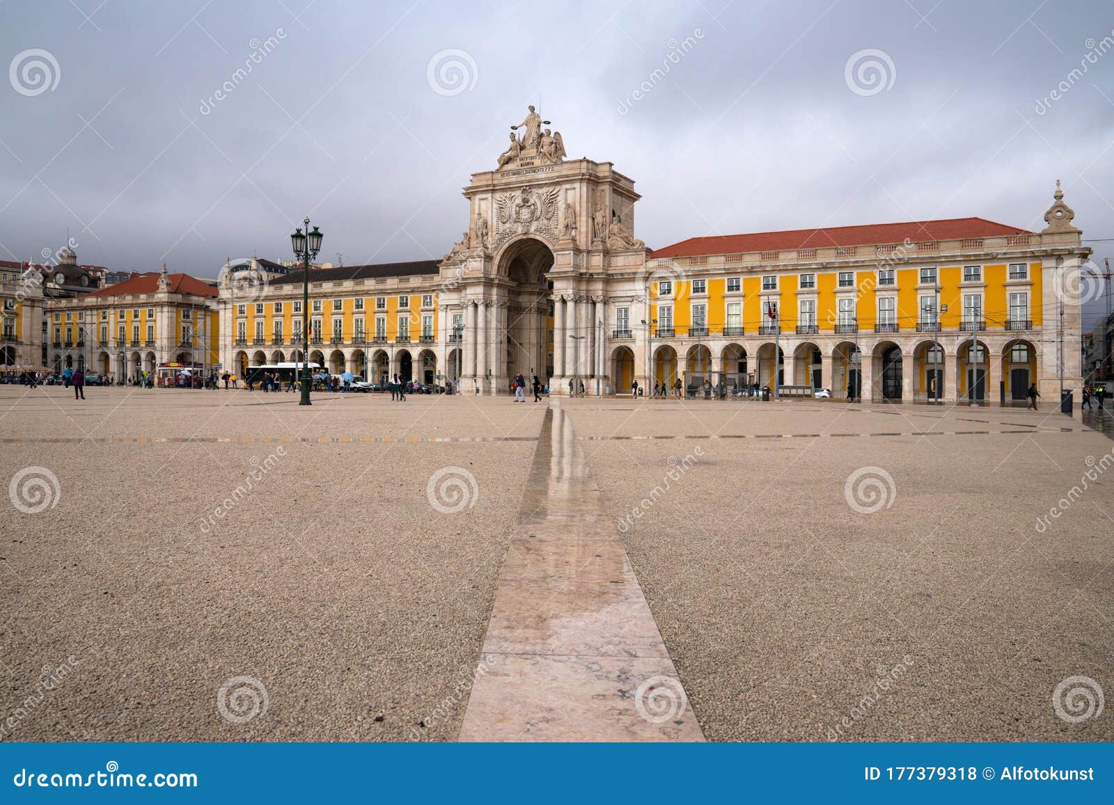 Praca Do Comercio, Lisbon, Portugal Editorial Stock Photo - Image of ...