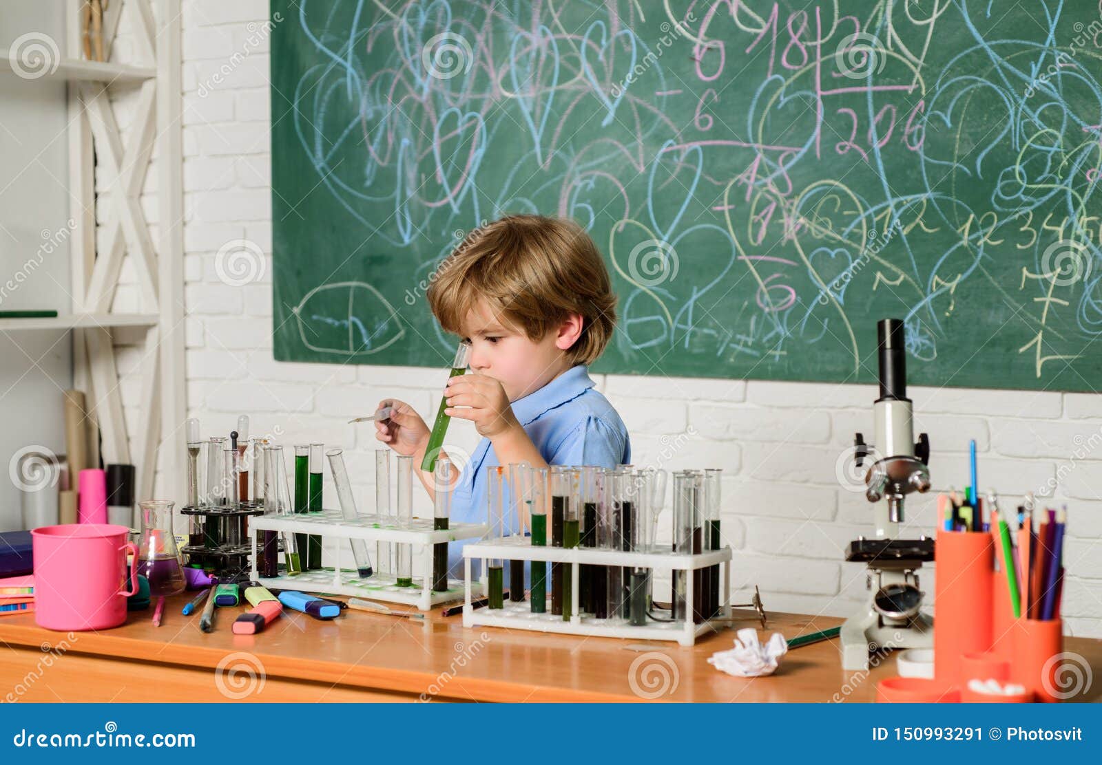 Practical Knowledge Concept. Study Grants and Scholarship. Smart ...