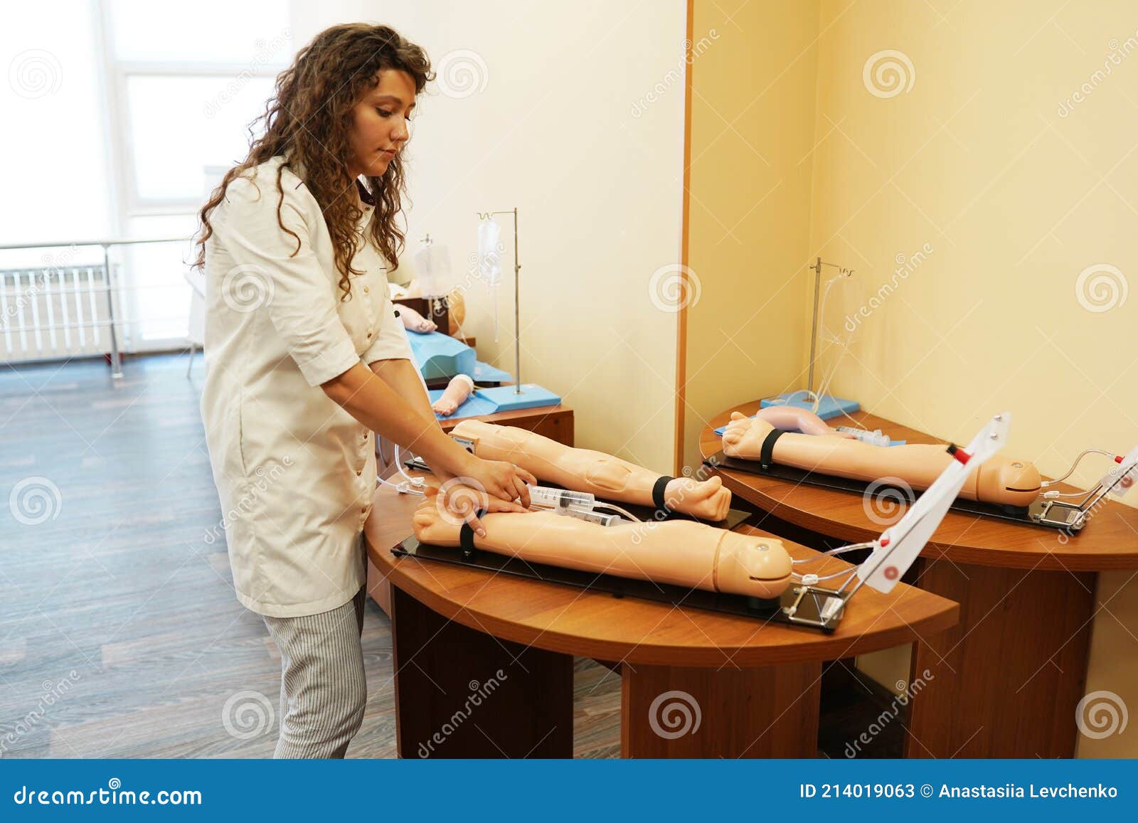 Practical Lesson In Medicine. Workshop Medical Lessons. Intravenous ...