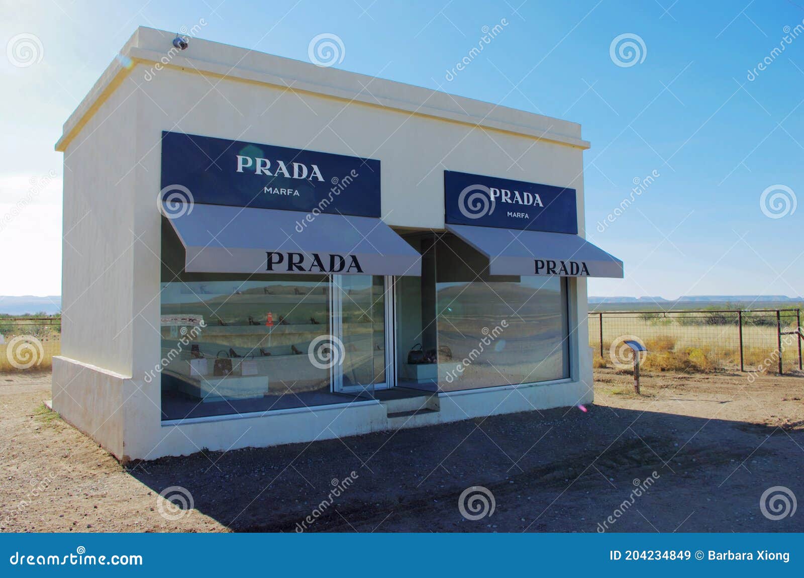The Prada Marfa Store Sits Alone in the Middle of the Desert Under ...