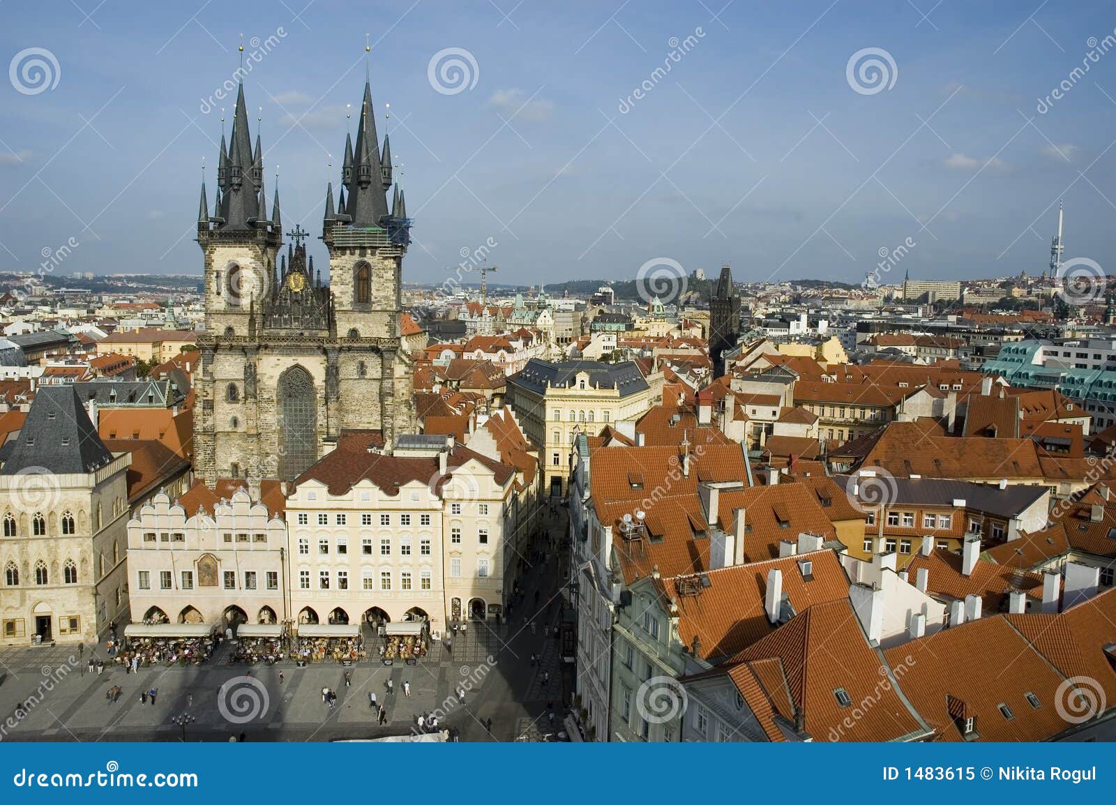 Prag-alter Rathausplatz stockbild. Bild von prag, romantisch - 1483615
