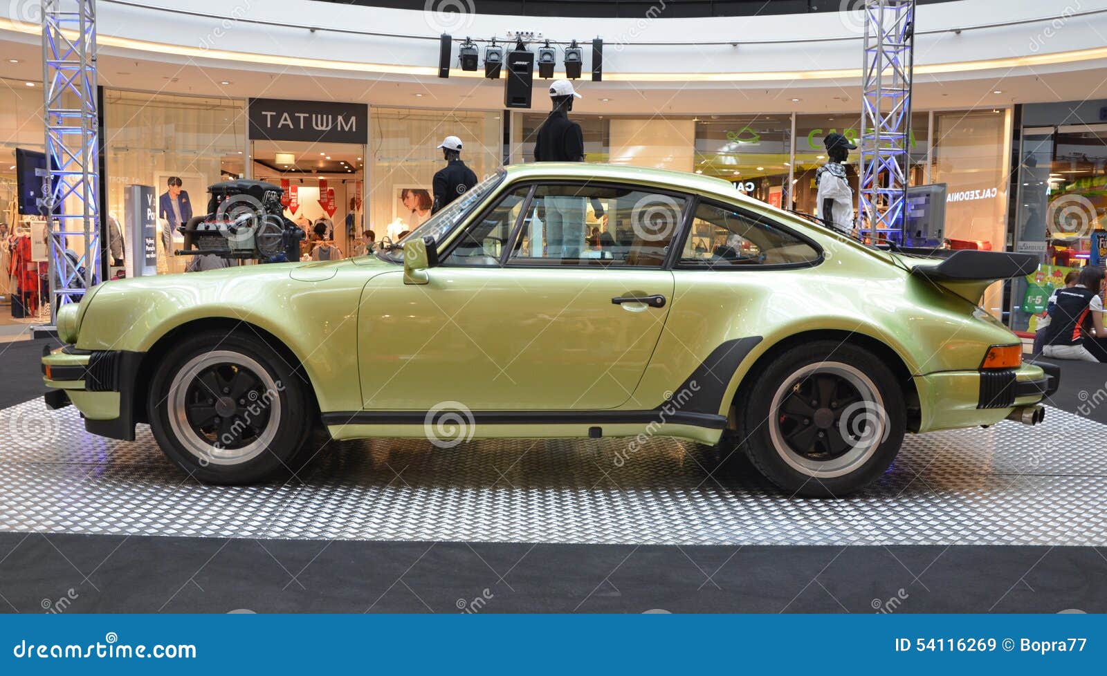 PRAGUE - 14 AVRIL : Porsche 930 Turbo (1974) Image stock éditorial ...