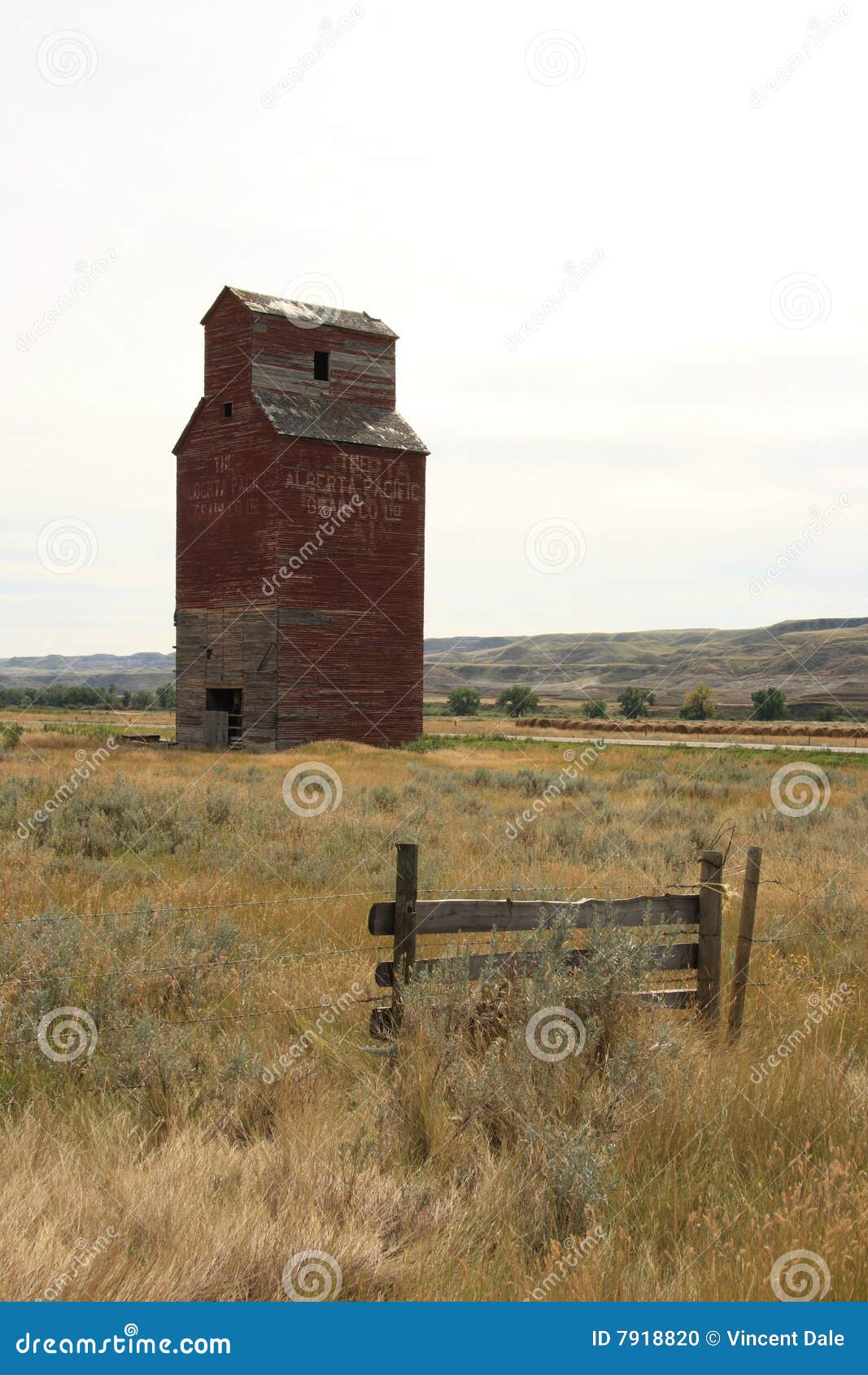 Prairie Elevator stock photo. Image of agriculture, elevator - 7918820