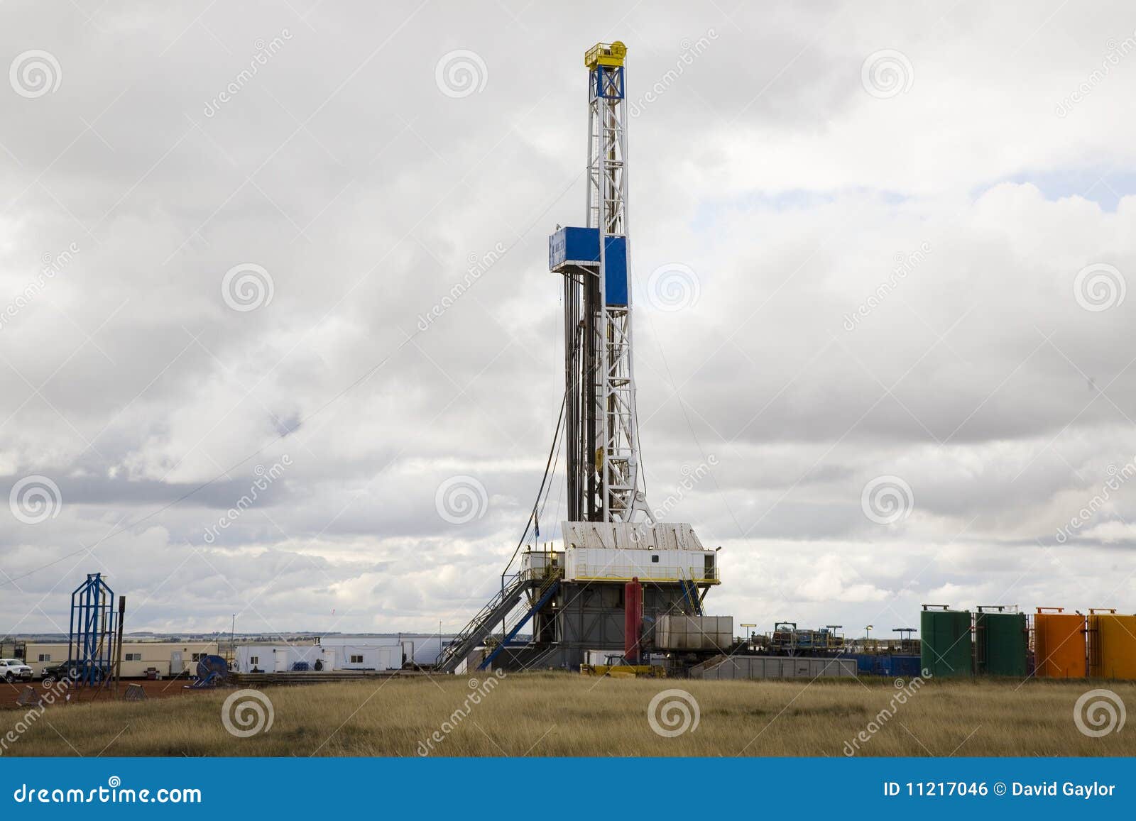 Prairie oil drilling rig stock photo. Image of drilling - 11217046