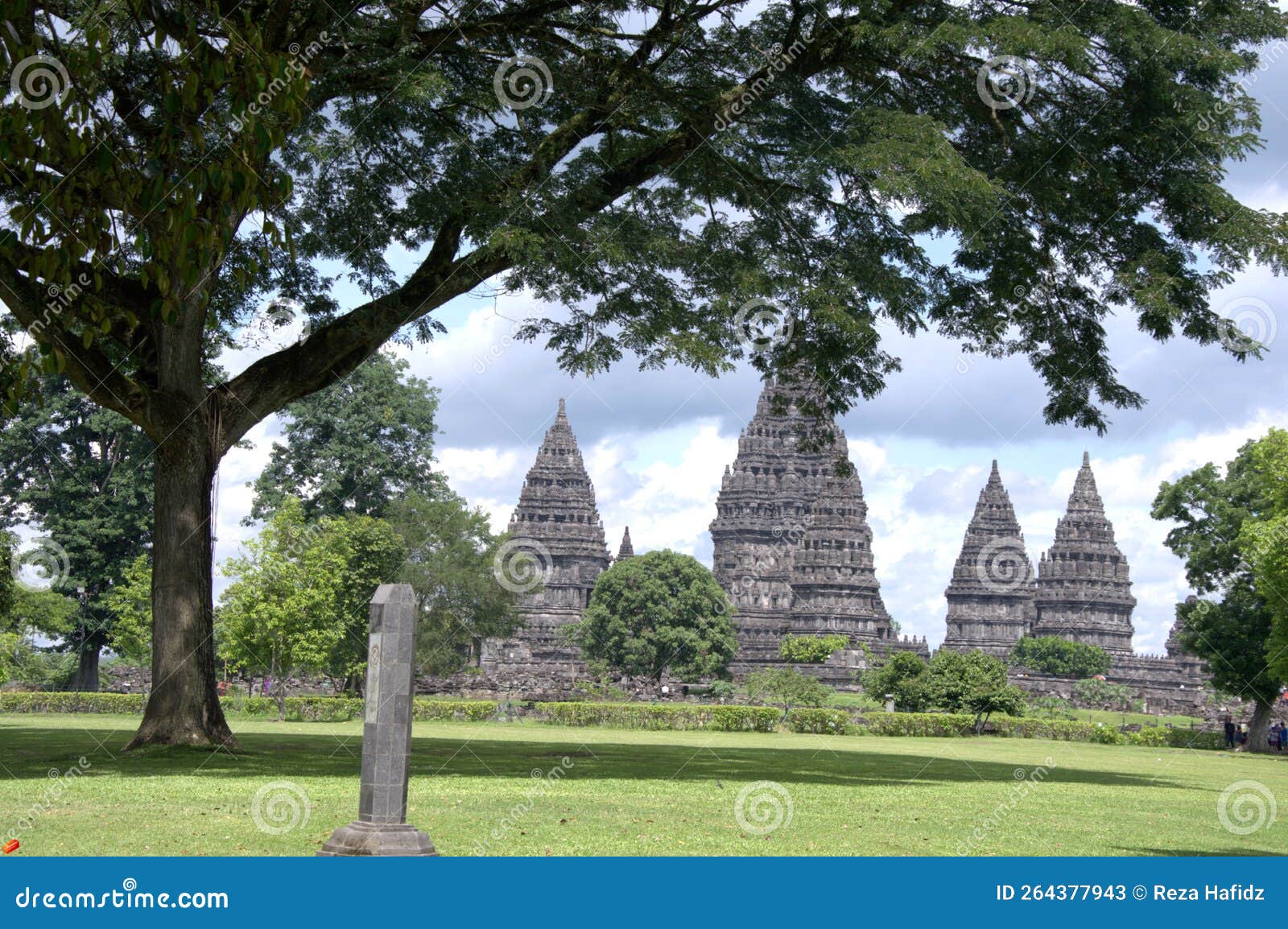 Prambanan Kingdom Java Statue Stock Image - Image of shrine, plant ...