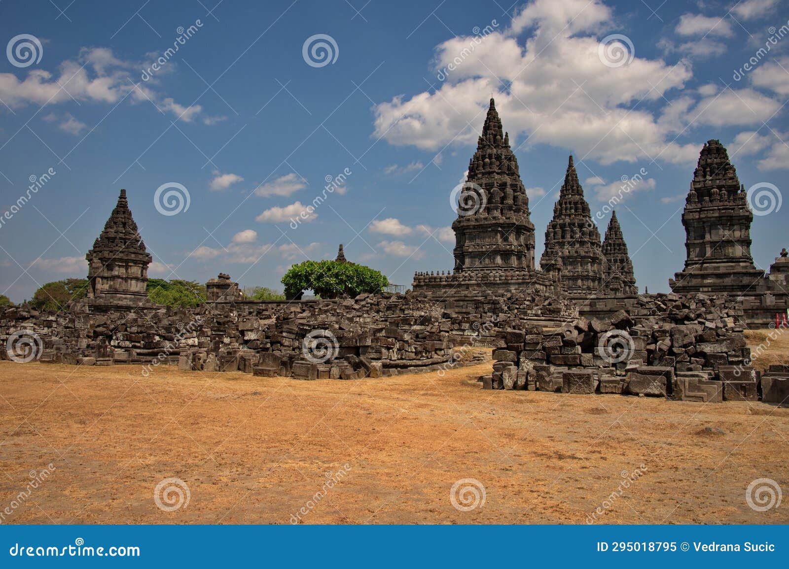 Ancient Hindu Temple Complex Stock Image - Image of cloud, monument ...