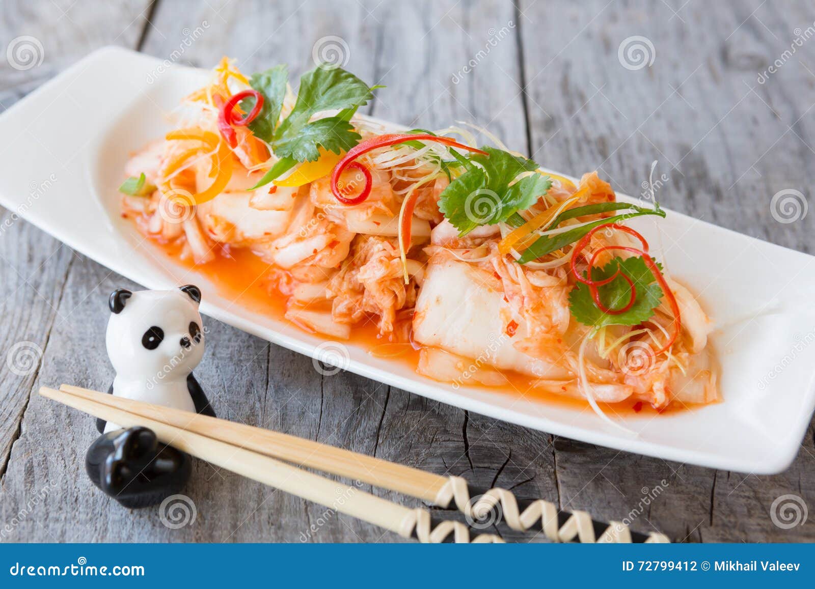 Prato coreano do kimchi foto de stock. Imagem de repolho - 72799412