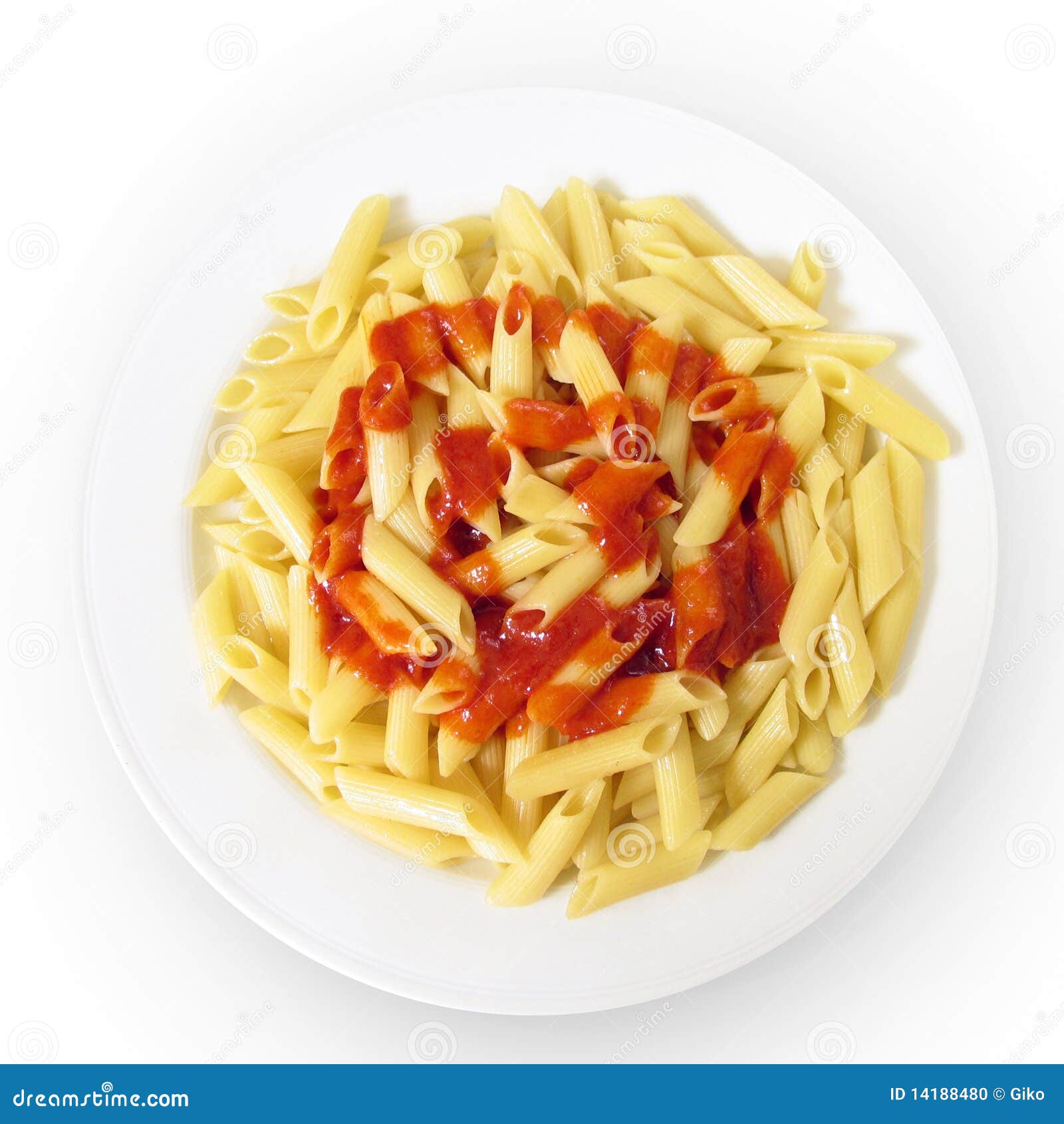 Prato Da Massa Com Molho De Tomate Foto de Stock - Imagem de italiano ...