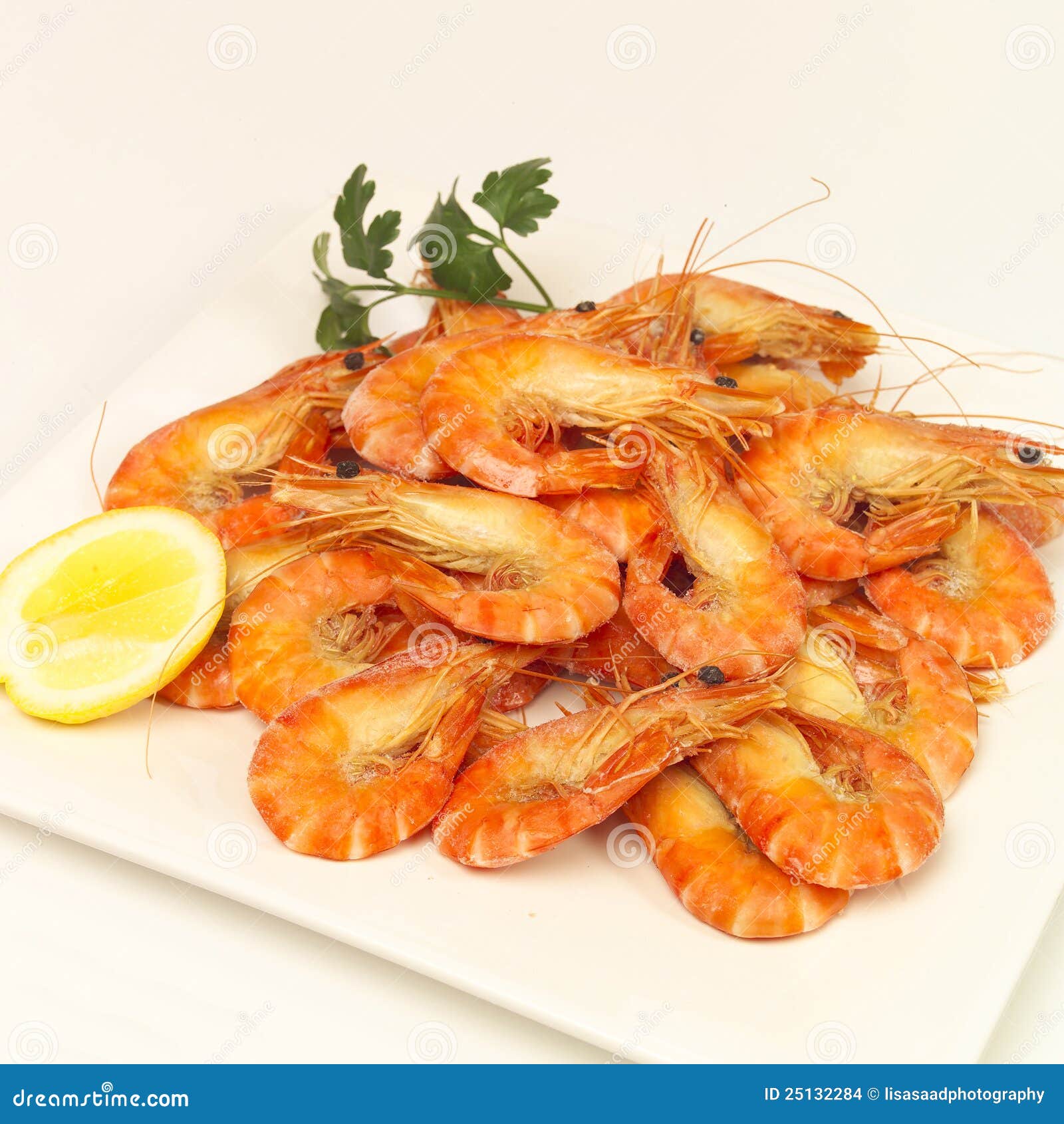 Prawn platter stock photo. Image of lemon, shrimp, cooked - 25132284