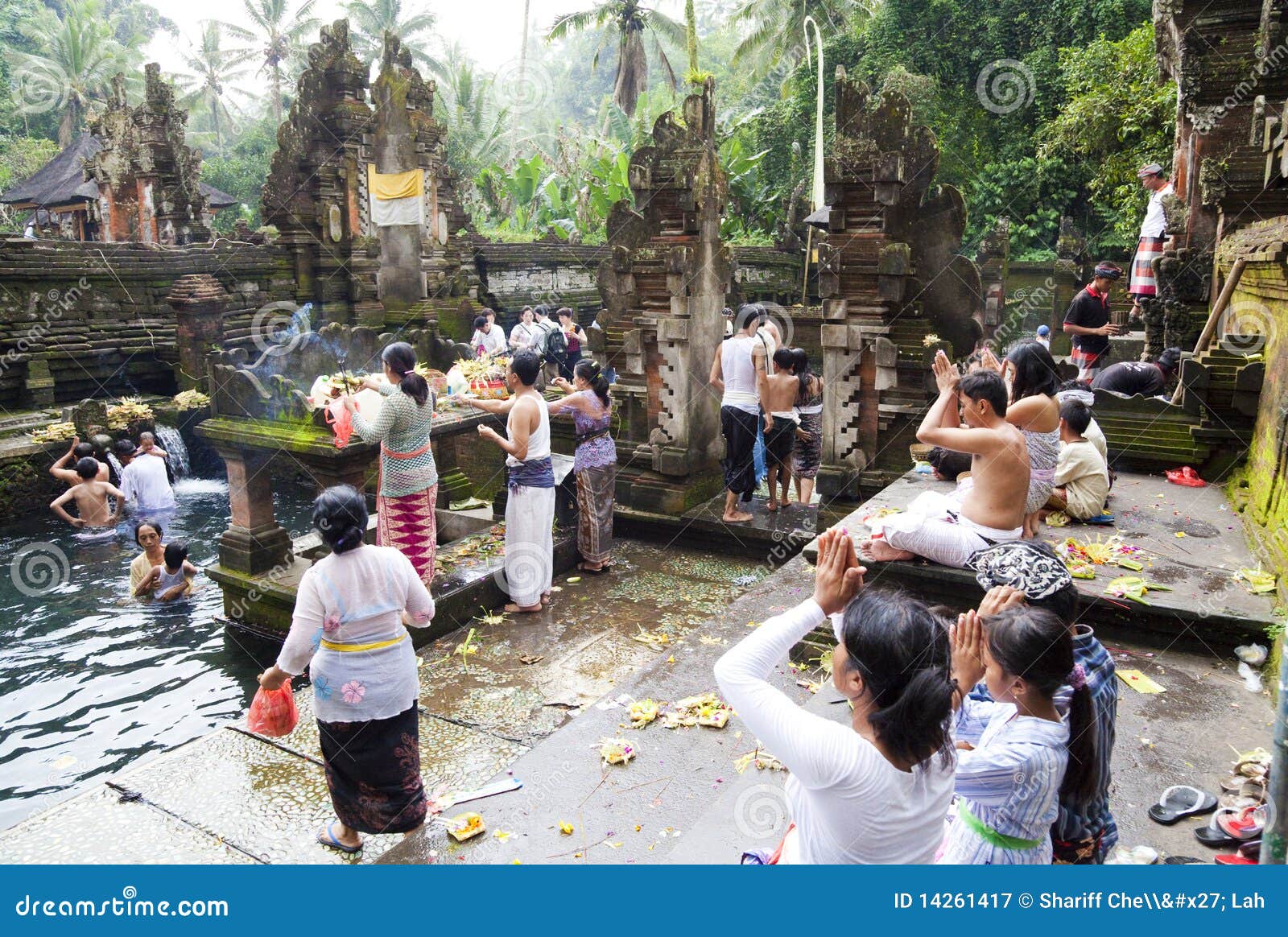 Prayers at Tirtha Empul, Bali, Indonesia Editorial Photography - Image ...