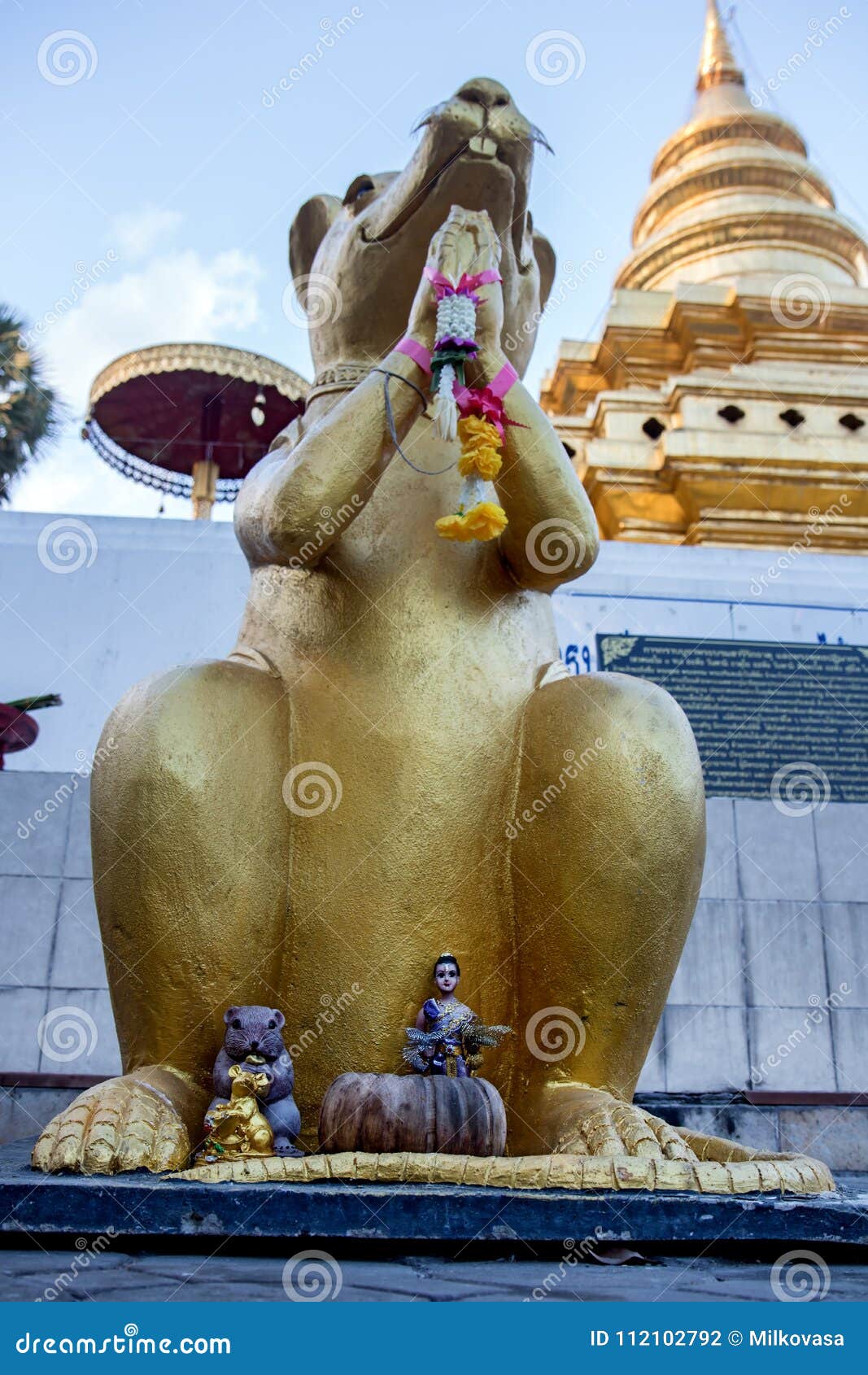 Praying Gilded Statue of a Rat Stock Photo - Image of buddhist, stupa ...