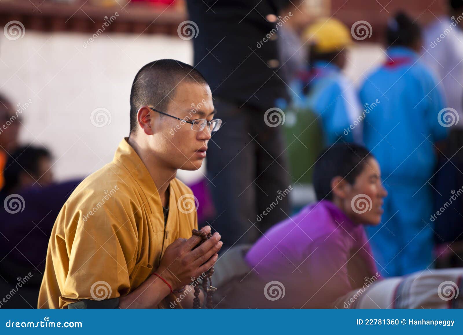 Praying monk editorial image. Image of editorial, people - 22781360