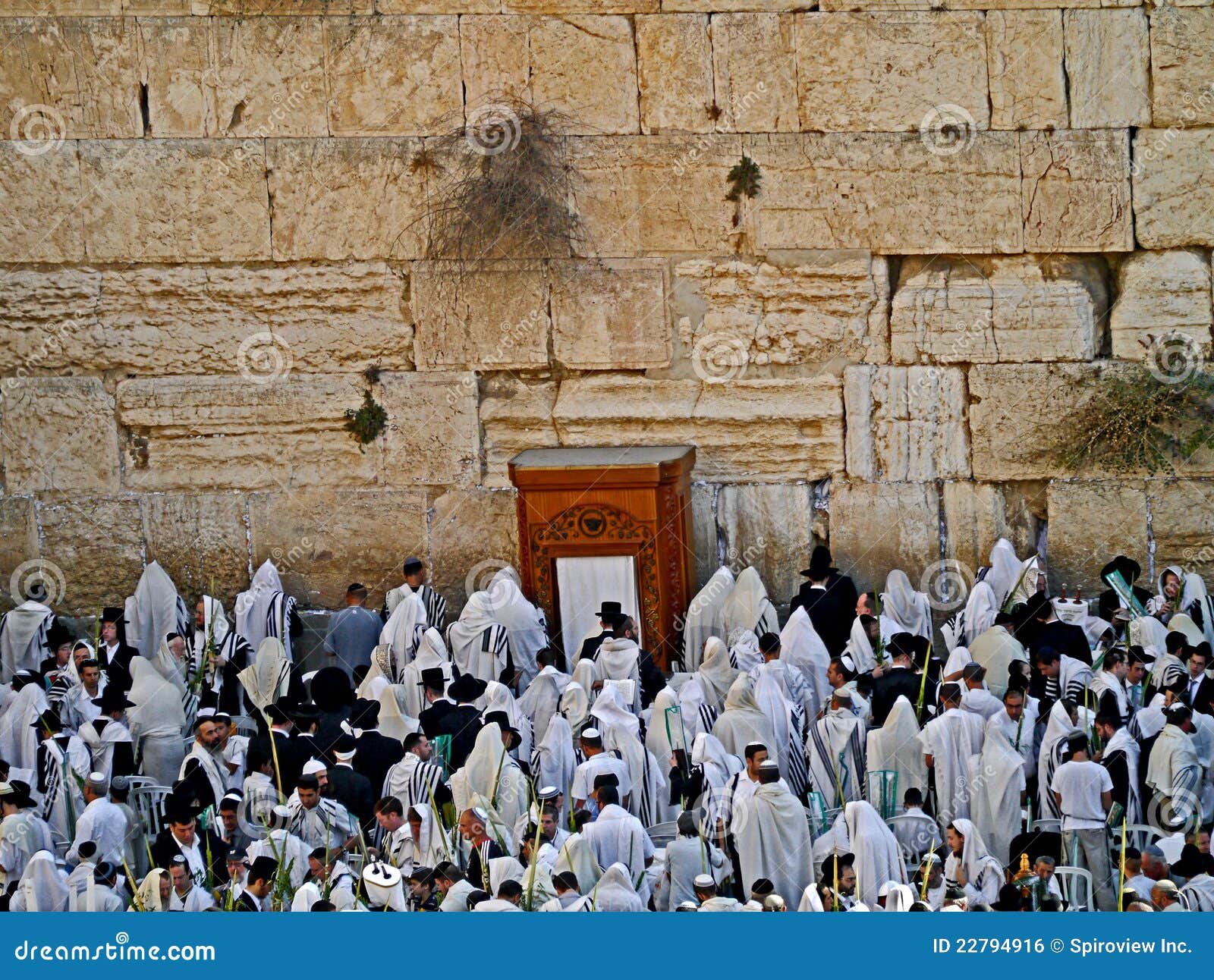 Praying at the Western Wall Editorial Photo - Image of prayer ...