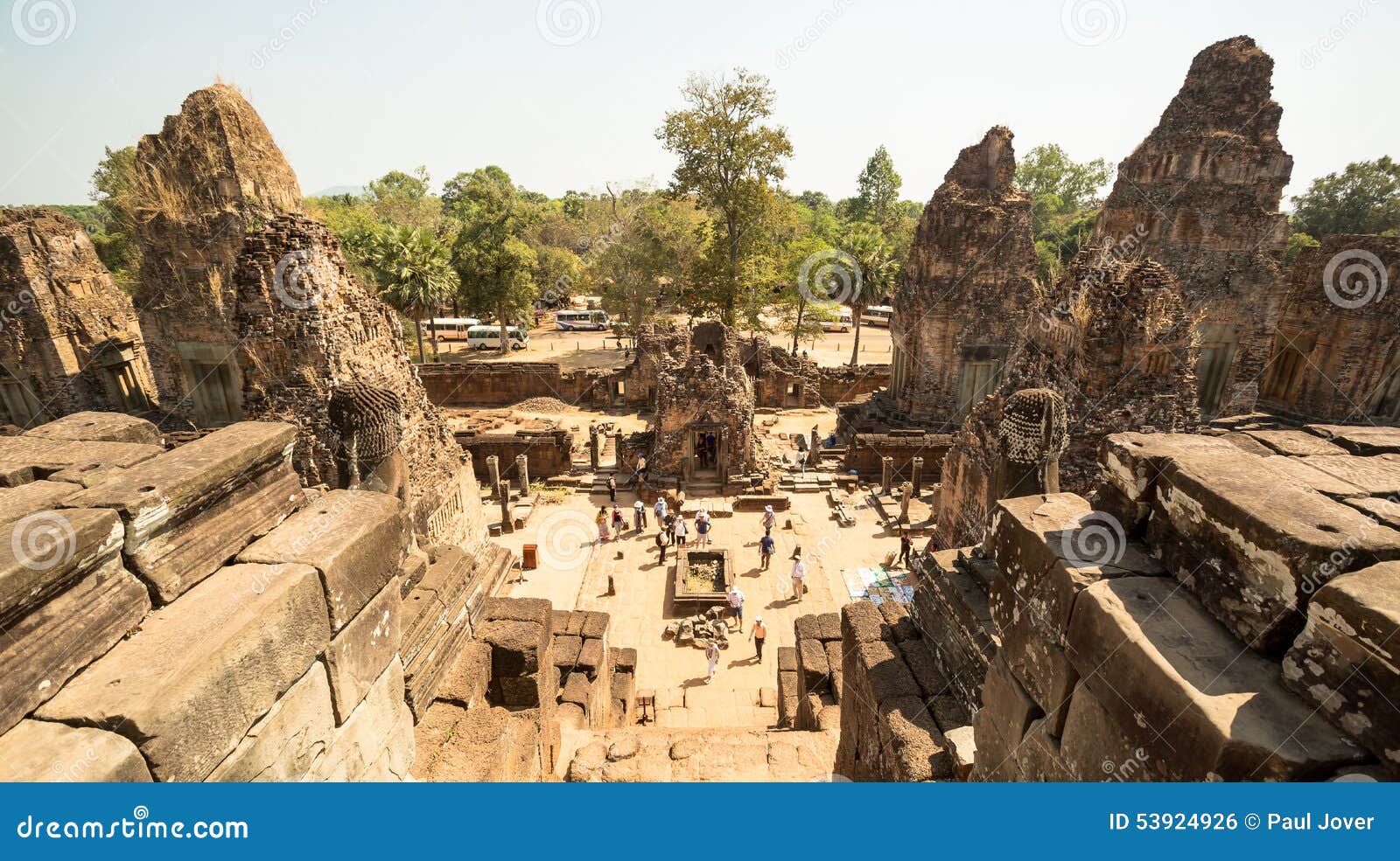 Pre Rup main entrance editorial photo. Image of prasat - 53924926