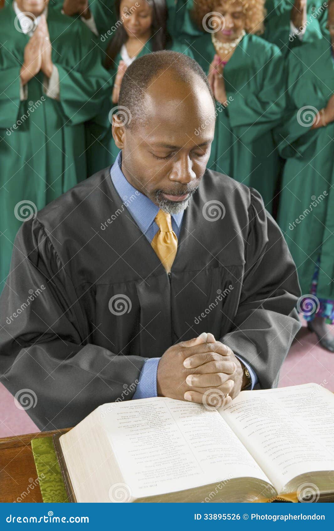 Preacher and Choir Praying in Church Stock Photo - Image of girl, black ...