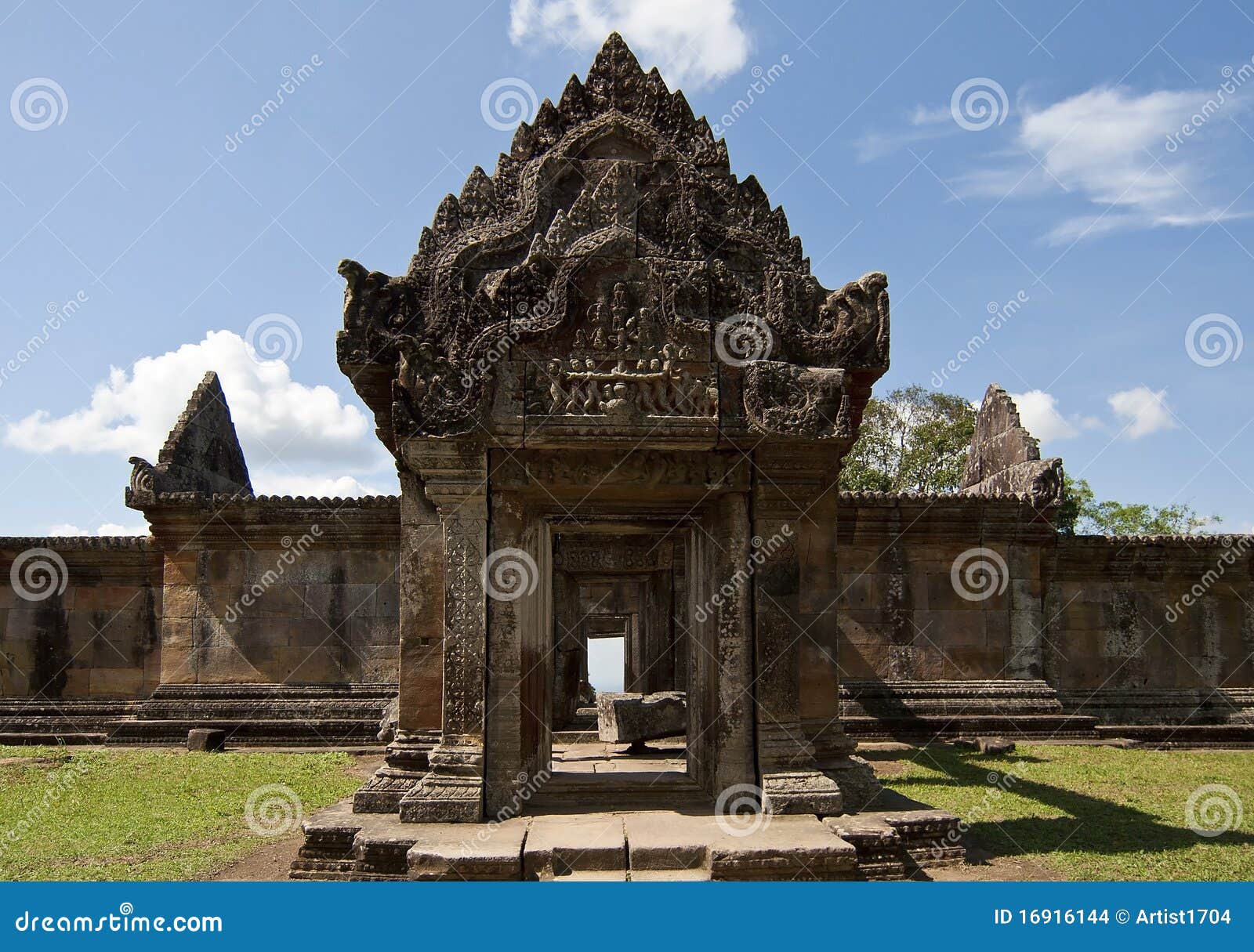 Preah Vihear Temple stock photo. Image of buddhist, outdoors - 16916144