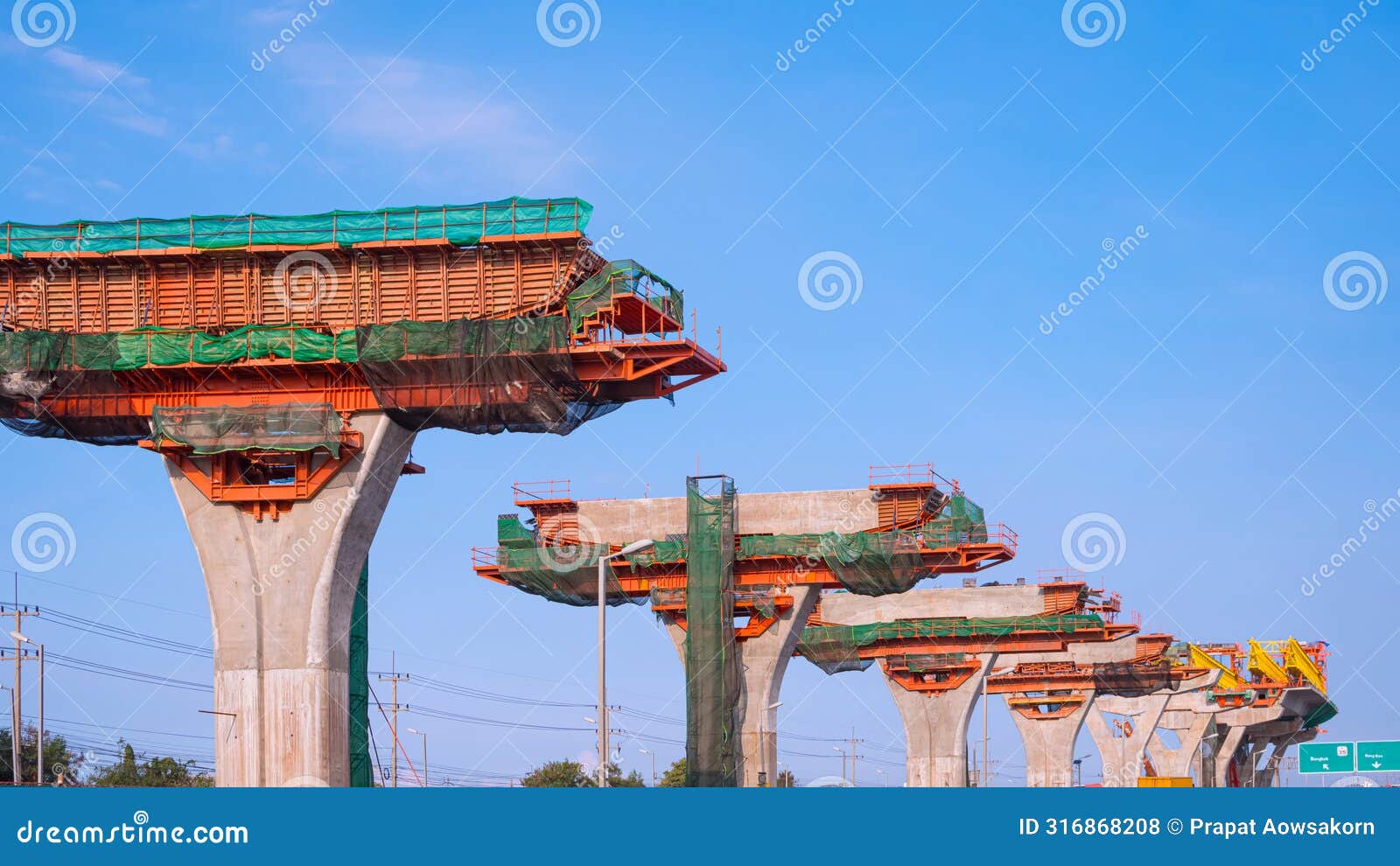 Precast Segmental Assembly Box Girder Formwork on Elevated Expressway ...