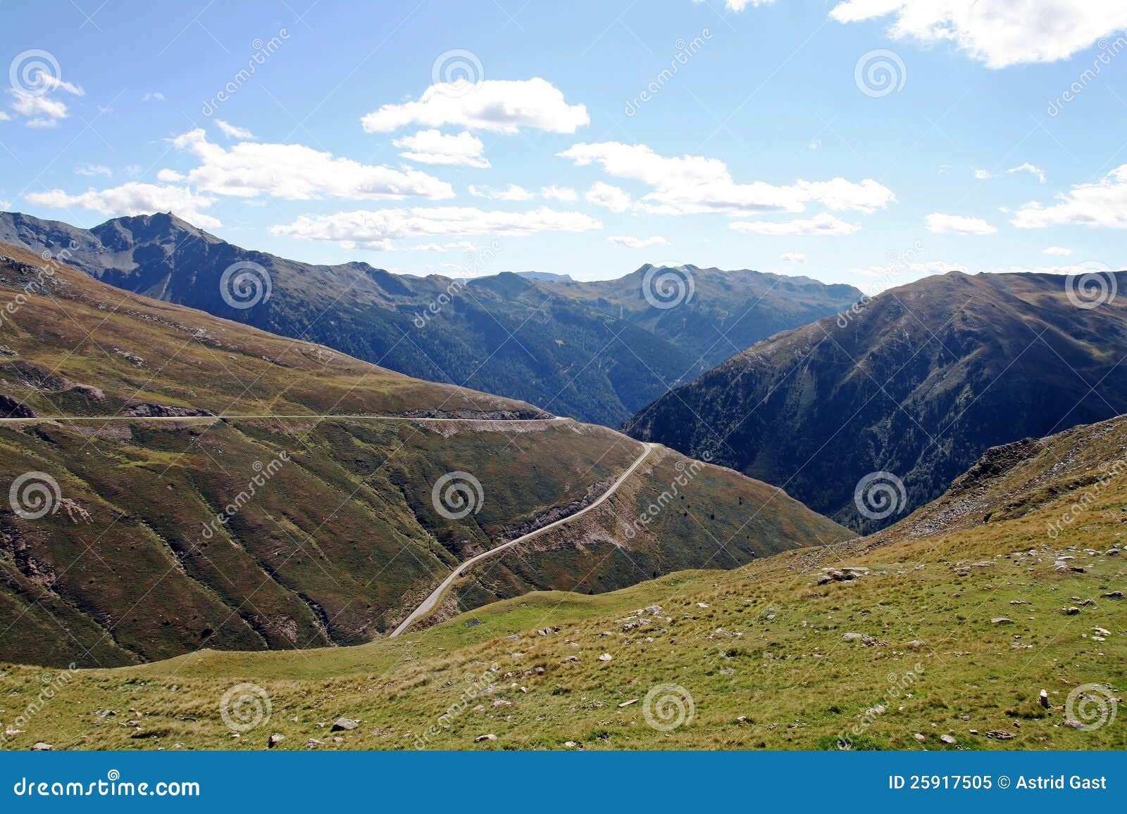 Precipitous streets stock image. Image of lead, away - 25917505