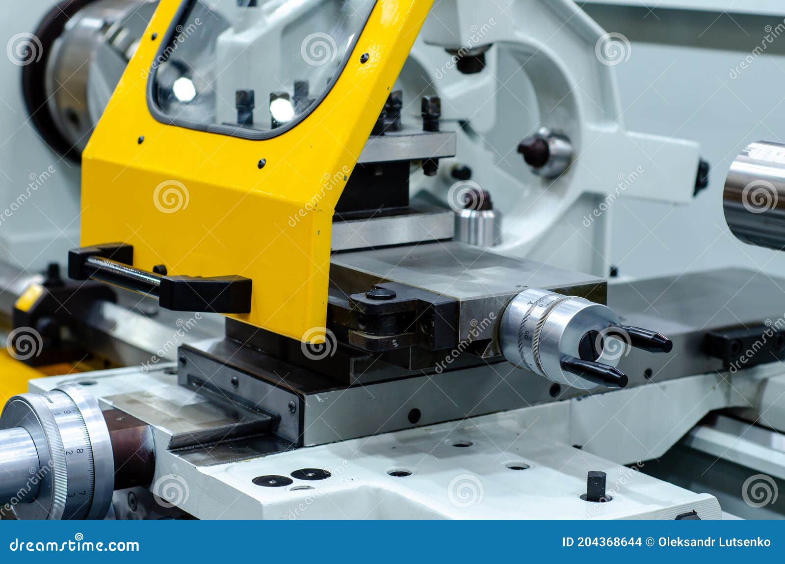 Precision Centre Lathes Turning On A Universal Lathe Screw Cutting Lathe Stock Image