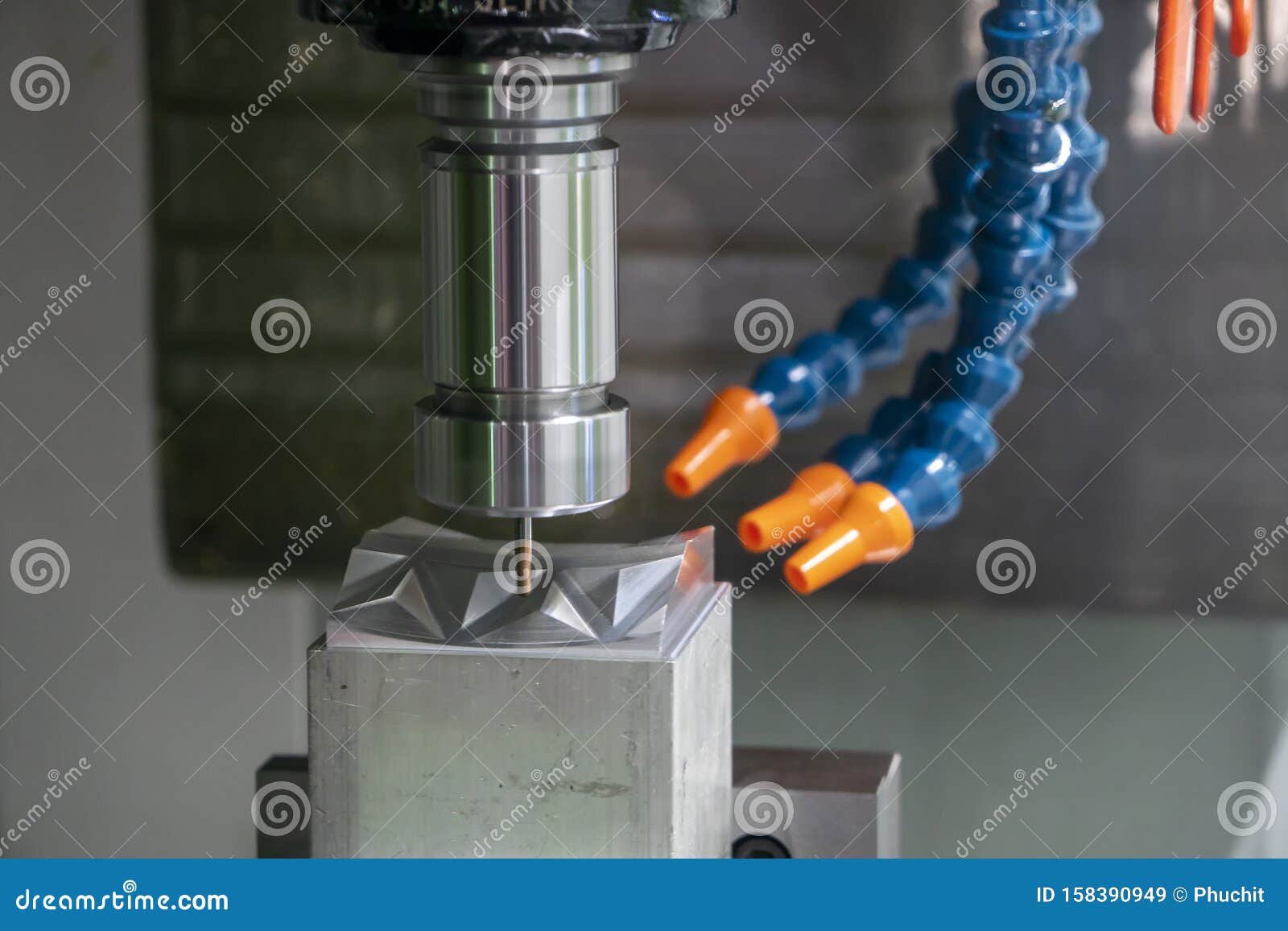 The Hi Precision Injection Mold Cutting Process On 5-axis CNC Milling ...