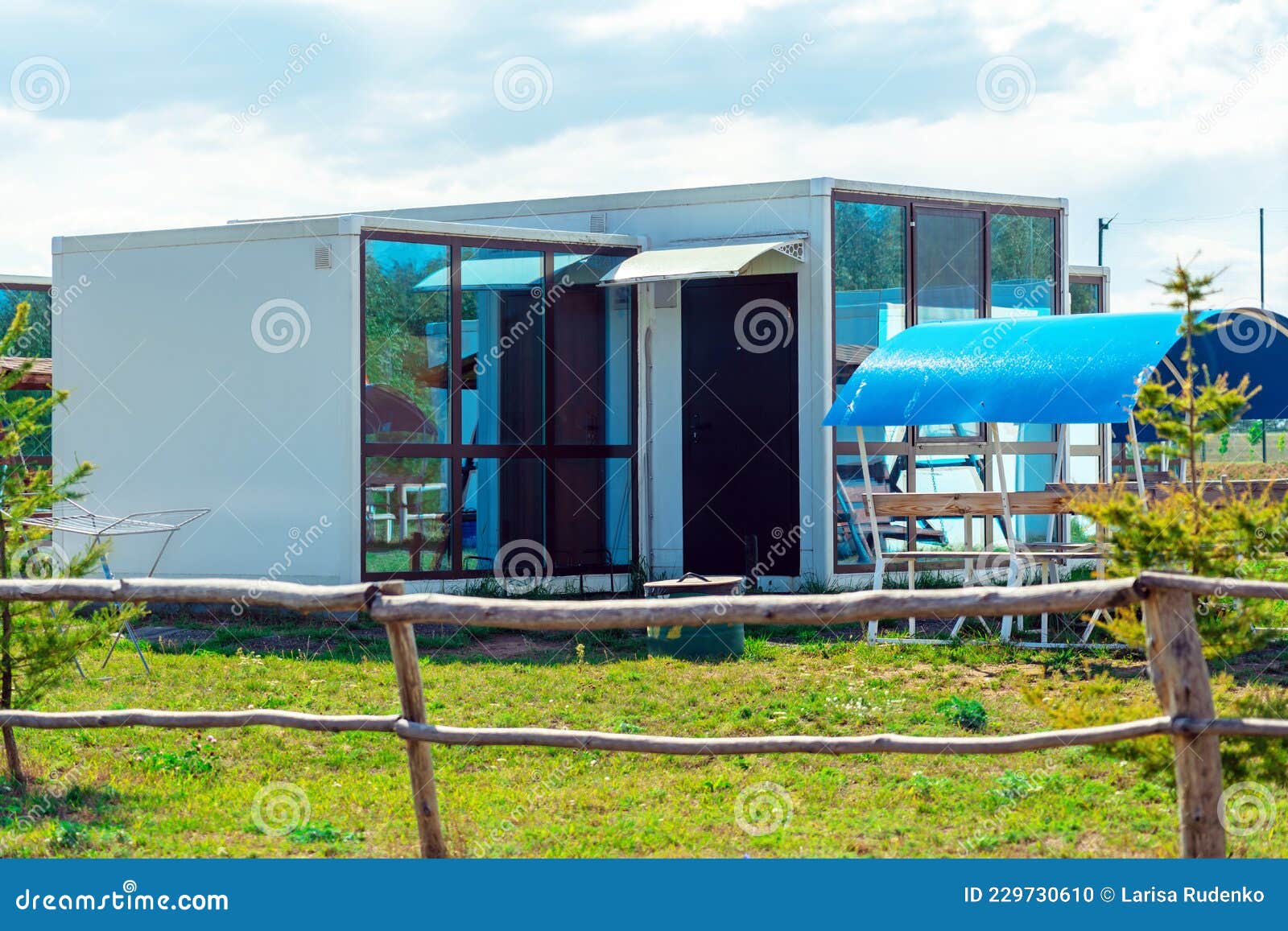 Prefabricated Modular House with Large Panoramic Windows, Prefabricated ...