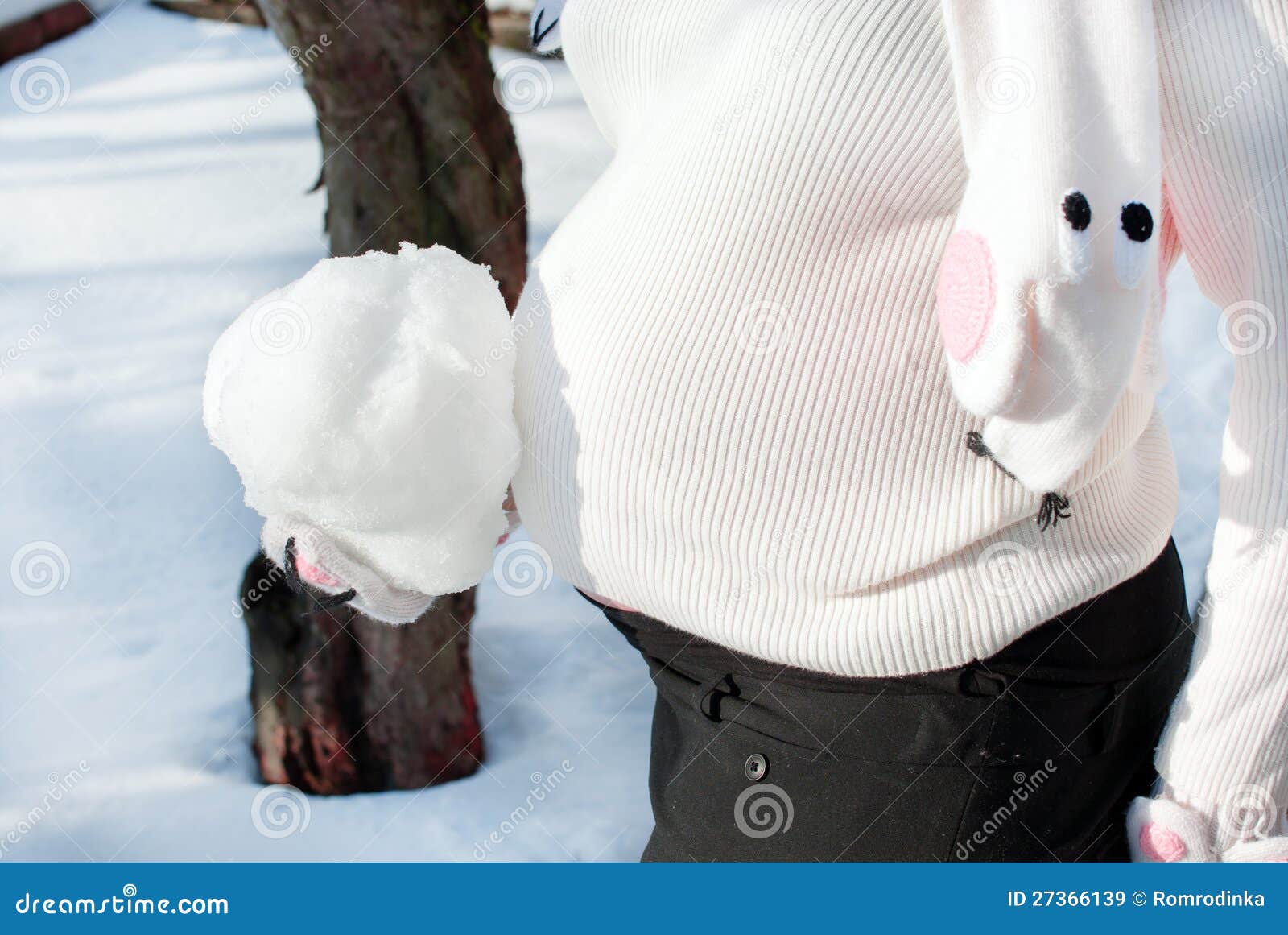 Pregnant Big Bump and Snow Ball Stock Image - Image of birth, healthy ...