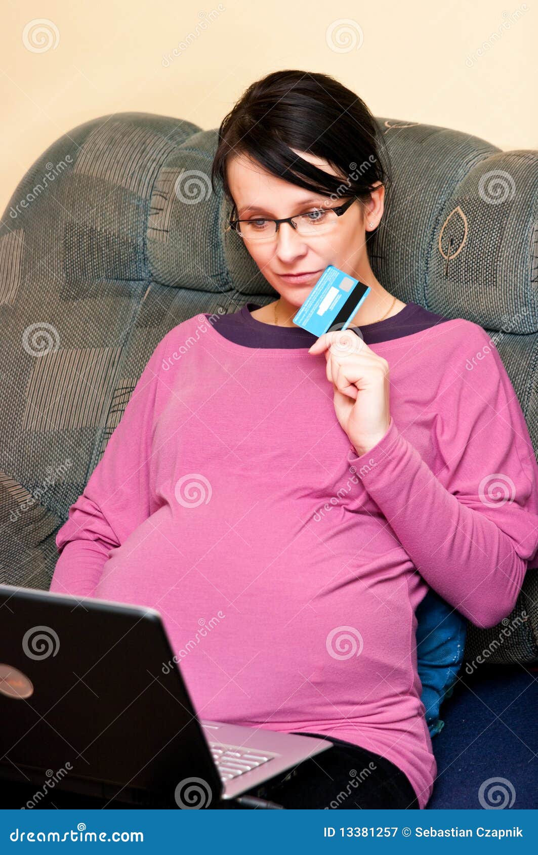 Pregnant woman with laptop stock image. Image of expectant - 13381257