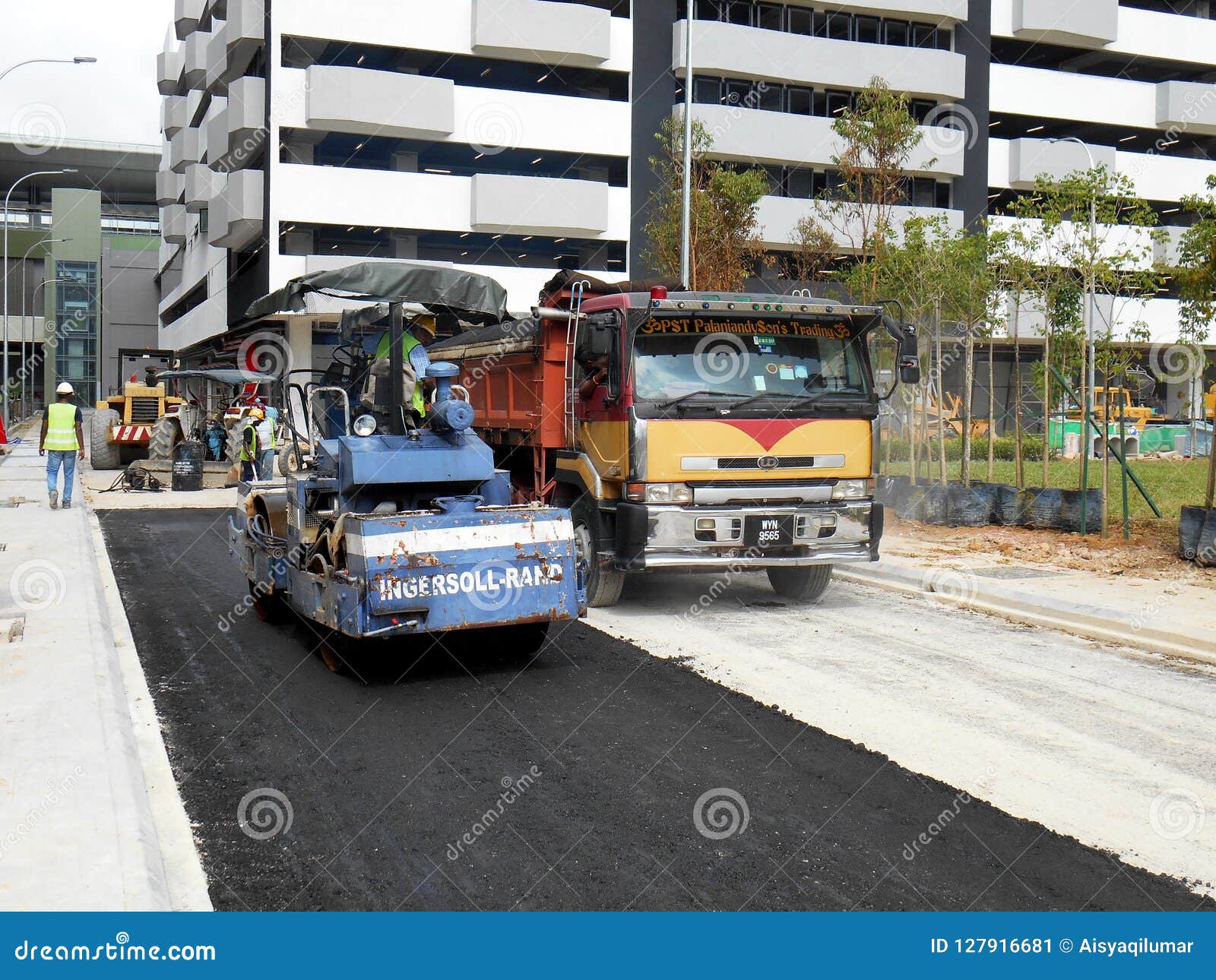 Premix Work by Construction Workers. Editorial Photo - Image of lorry ...