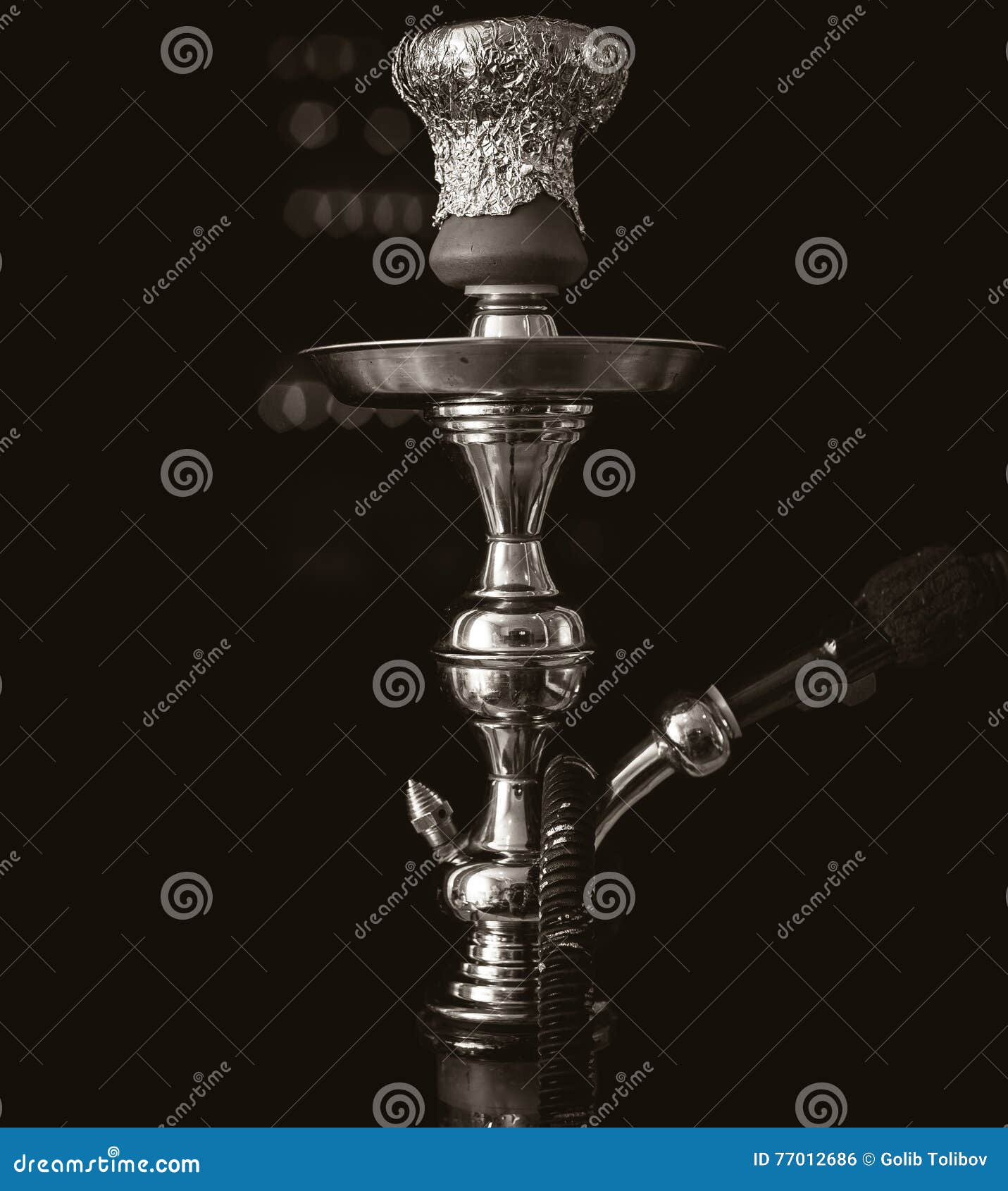 Preparación De La Cachimba En Un Restaurante Foto de archivo - Imagen ...