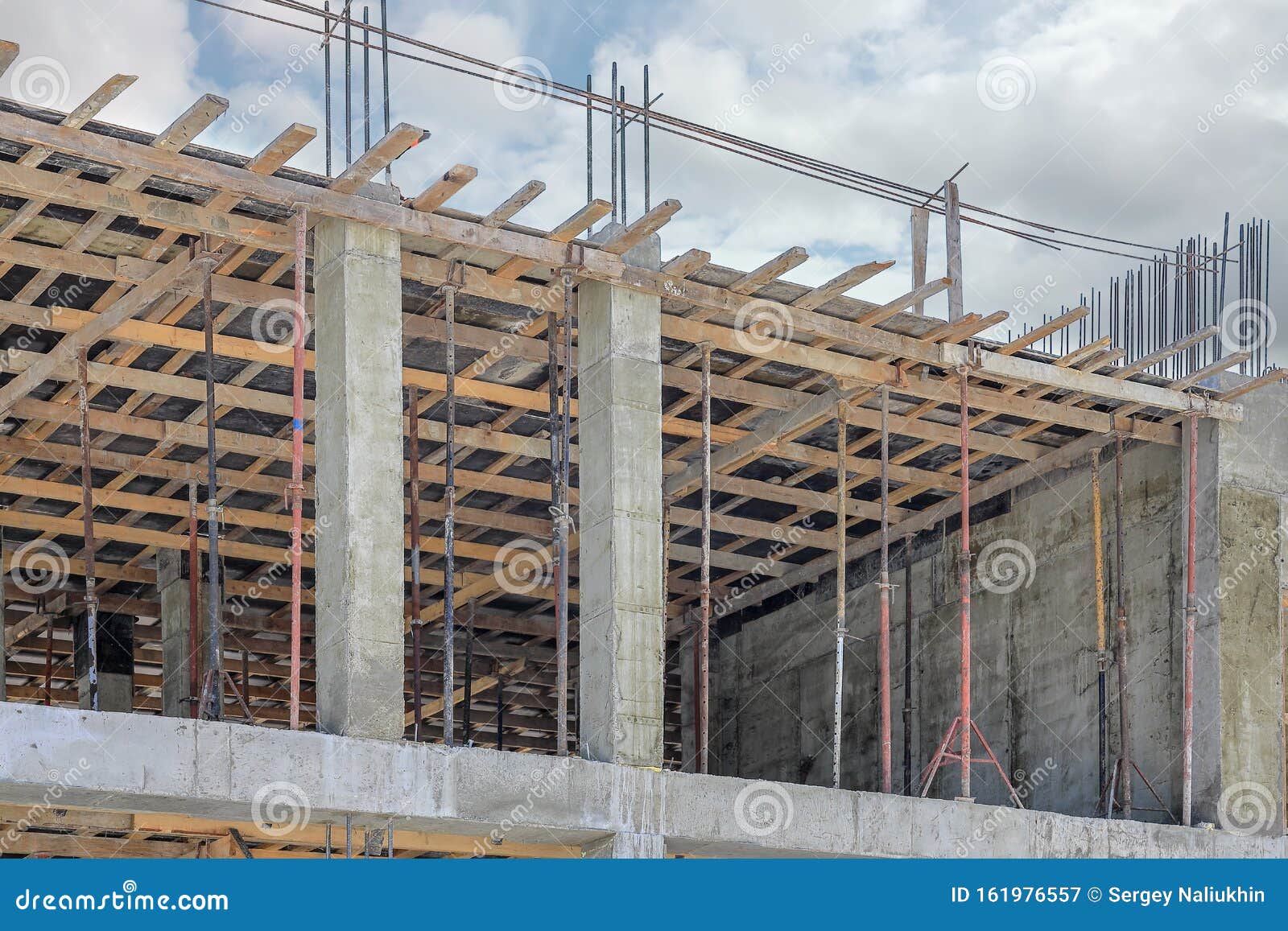 Preparation of Formwork for the Construction of the Frame House Stock ...